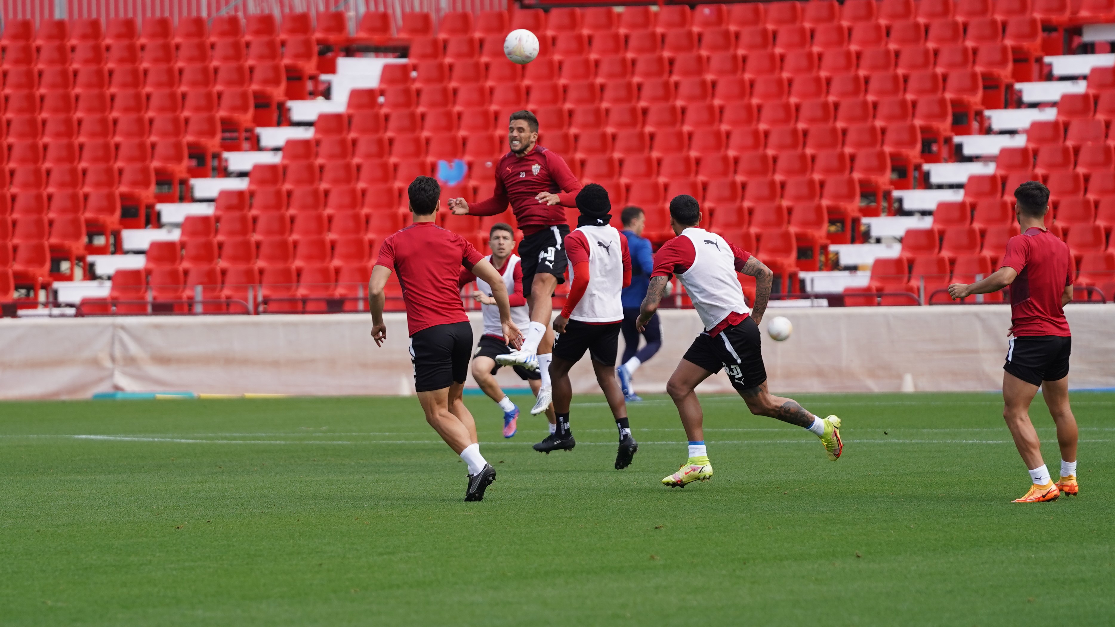 El Almería busca máxima concentración a puerta cerrada | UD Almeria ...