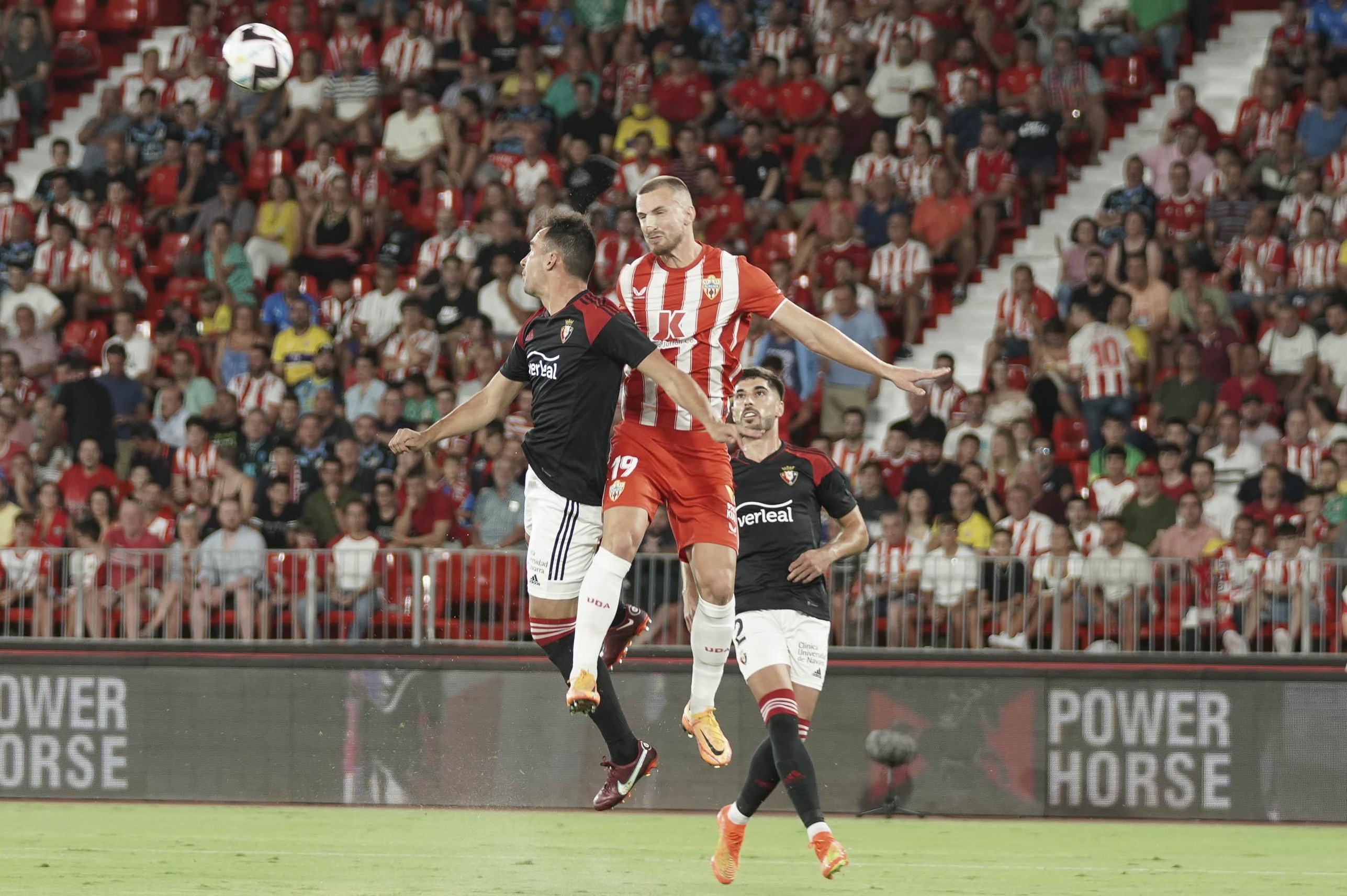 More than 12,000 fans packed the Power Horse Stadium on a weekday | UD ...