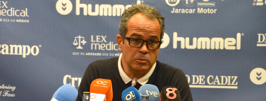 Cervera: “El fútbol es un juego de posición, y es lo que tenemos claro ...