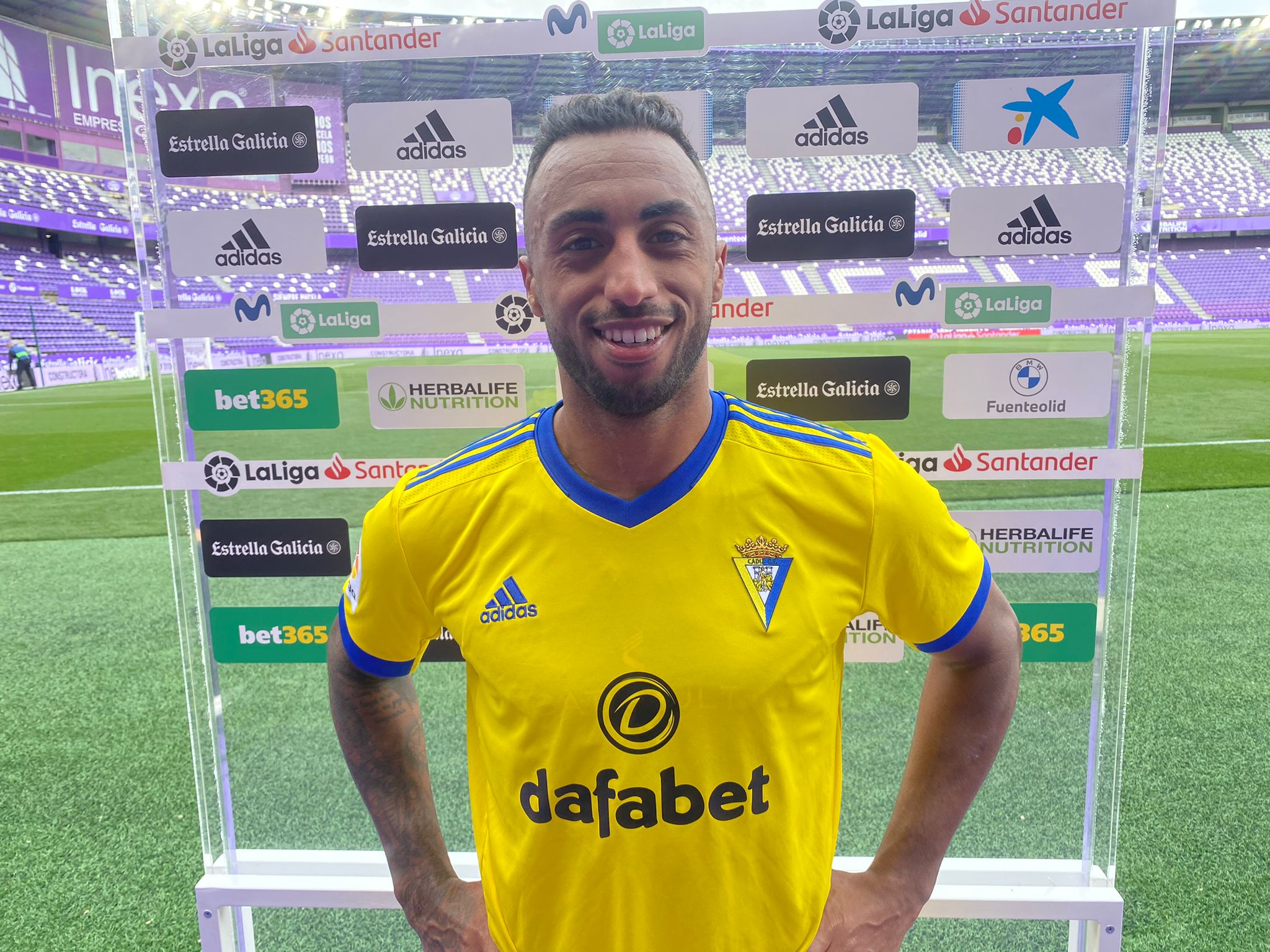 Akapo Se Multiplicó En Defensa Cádiz Club De Fútbol Web Oficial