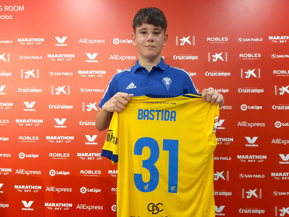 Bastida debutó con victoria en el filial | Cádiz Club de Fútbol | Web ...