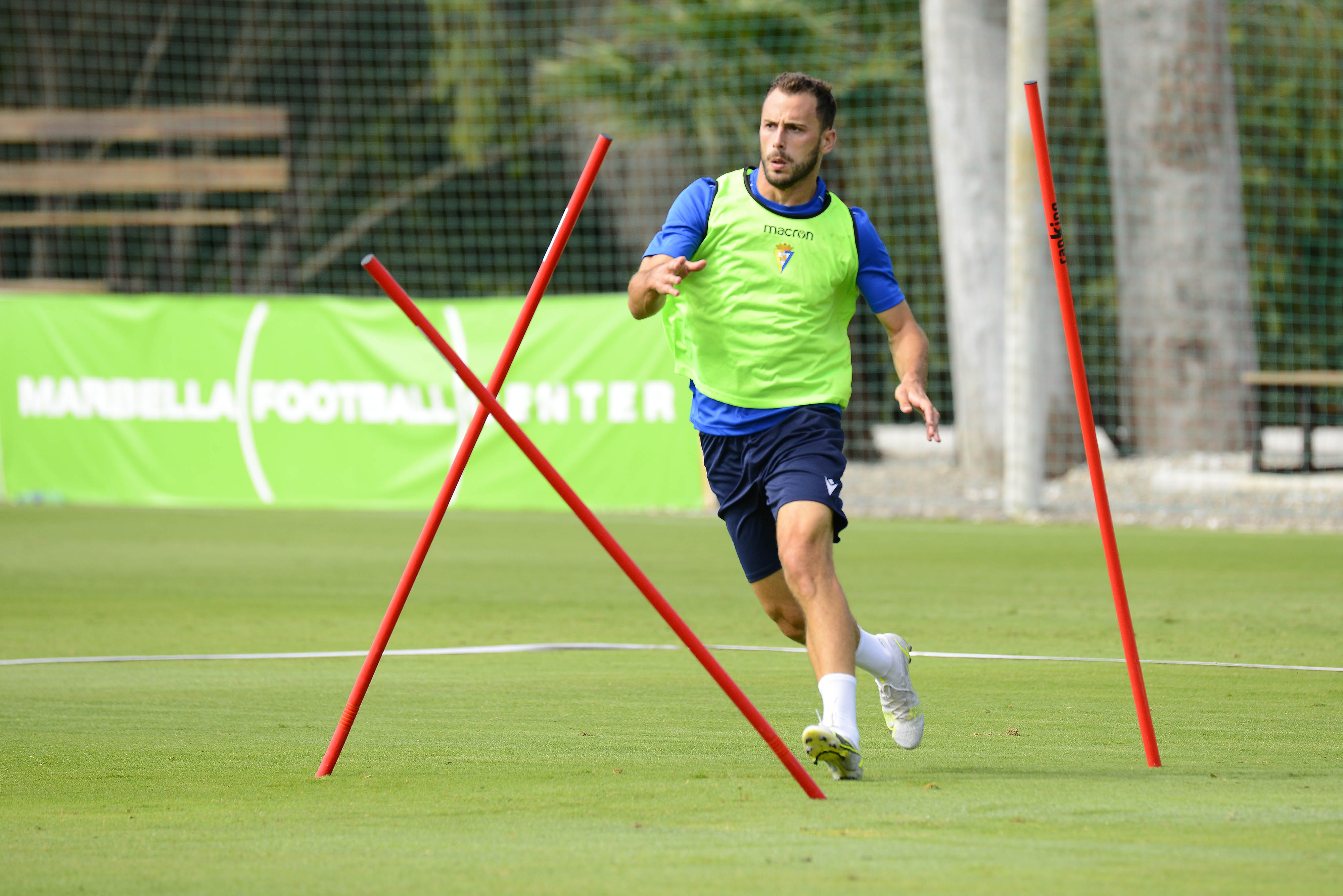 Malbasic deja de pertenecer a la entidad | Cádiz Club de Fútbol | Web ...