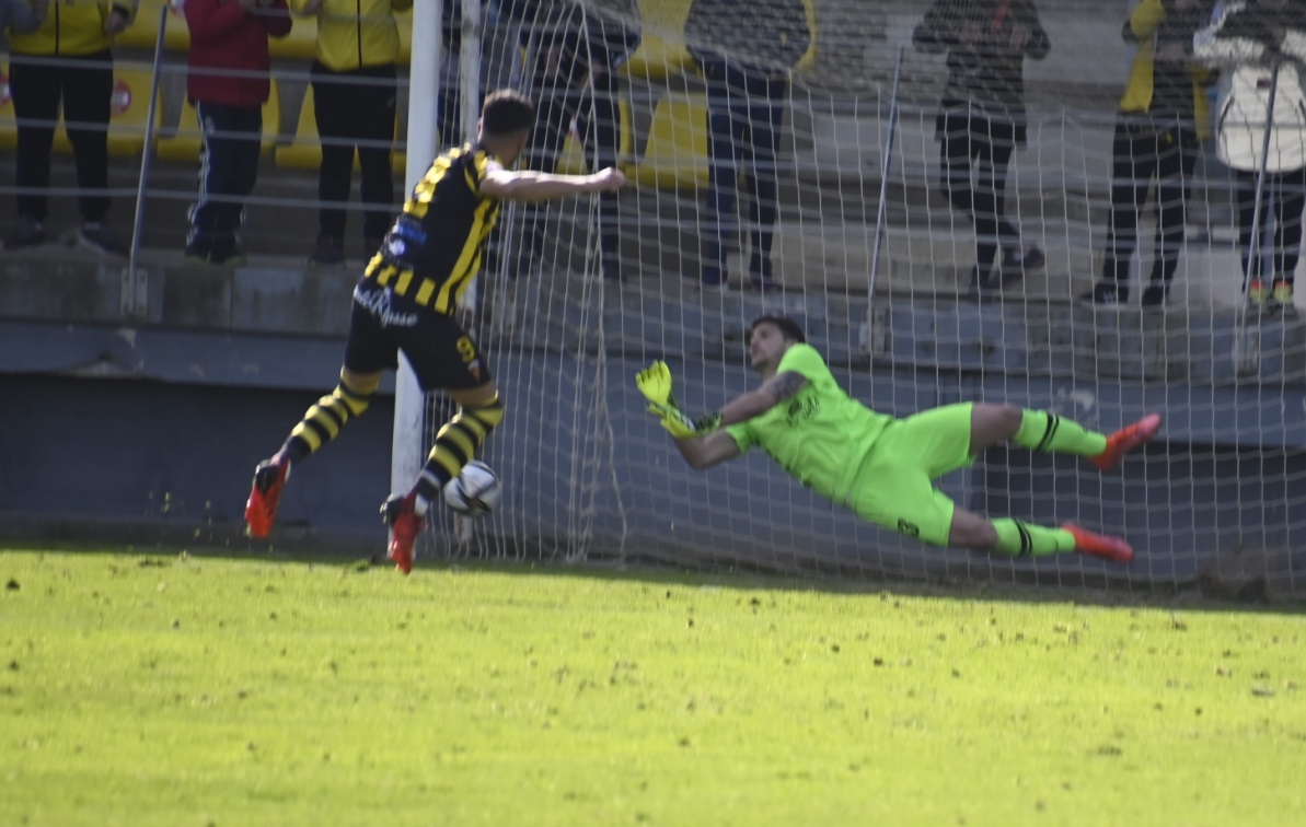 Víctor Aznar: “Este grupo ha crecido mucho esta temporada” | Cádiz Club ...