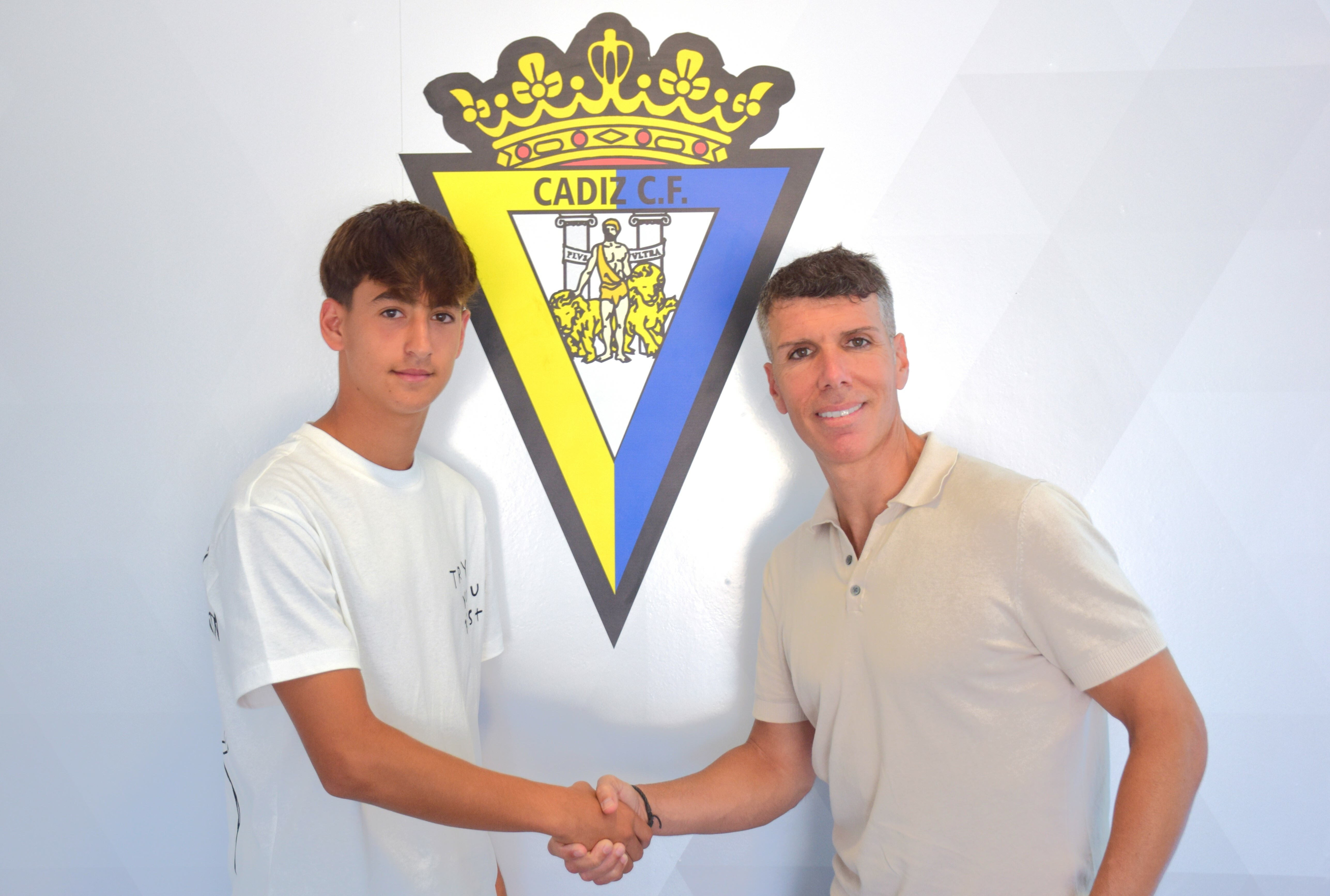 Ismael Álvarez amplía su vinculación hasta 2026 | Cádiz Club de Fútbol ...