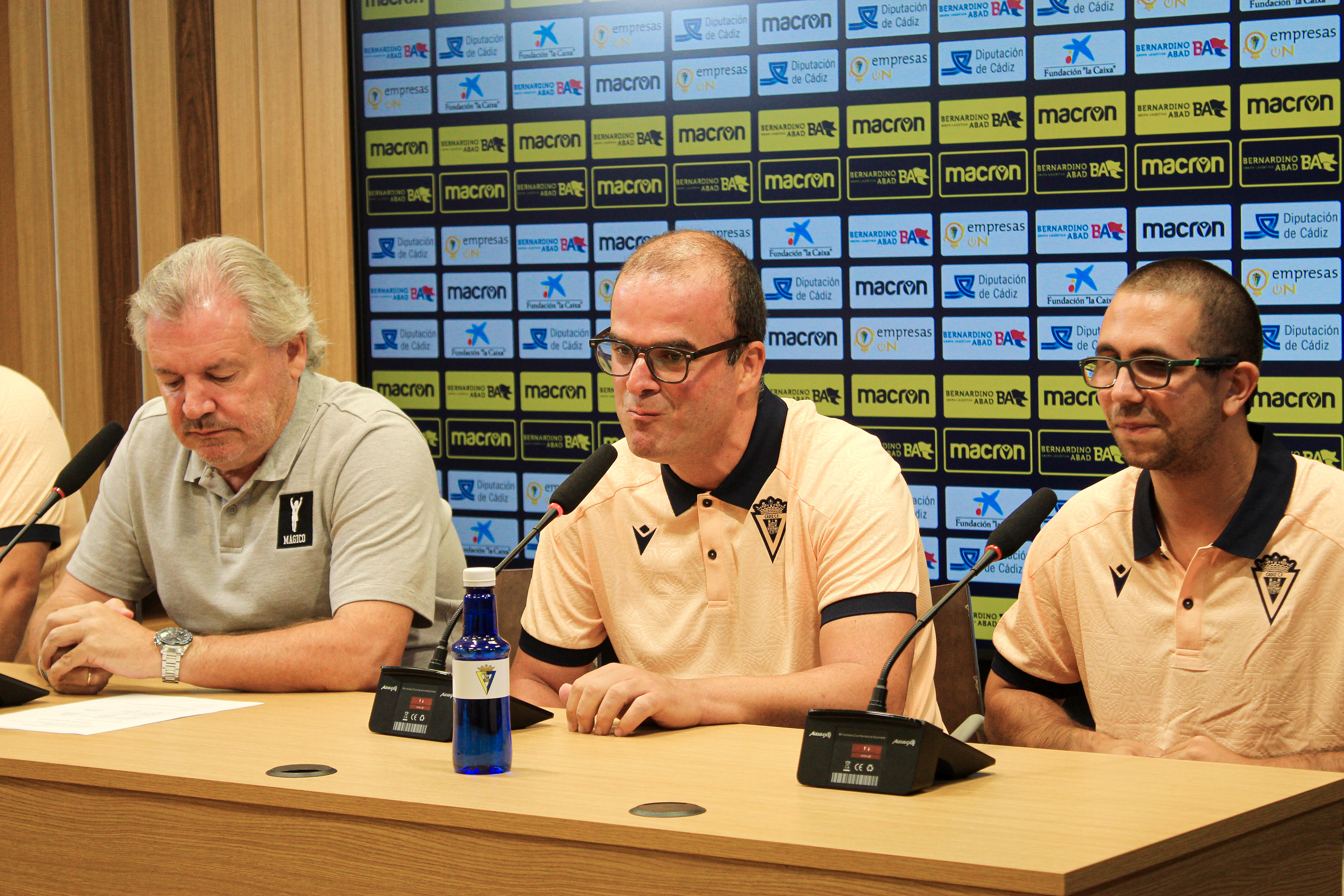 Miguel Ángel Mangano, Sarmiento y Jonathan Palacios seguirán en el ...