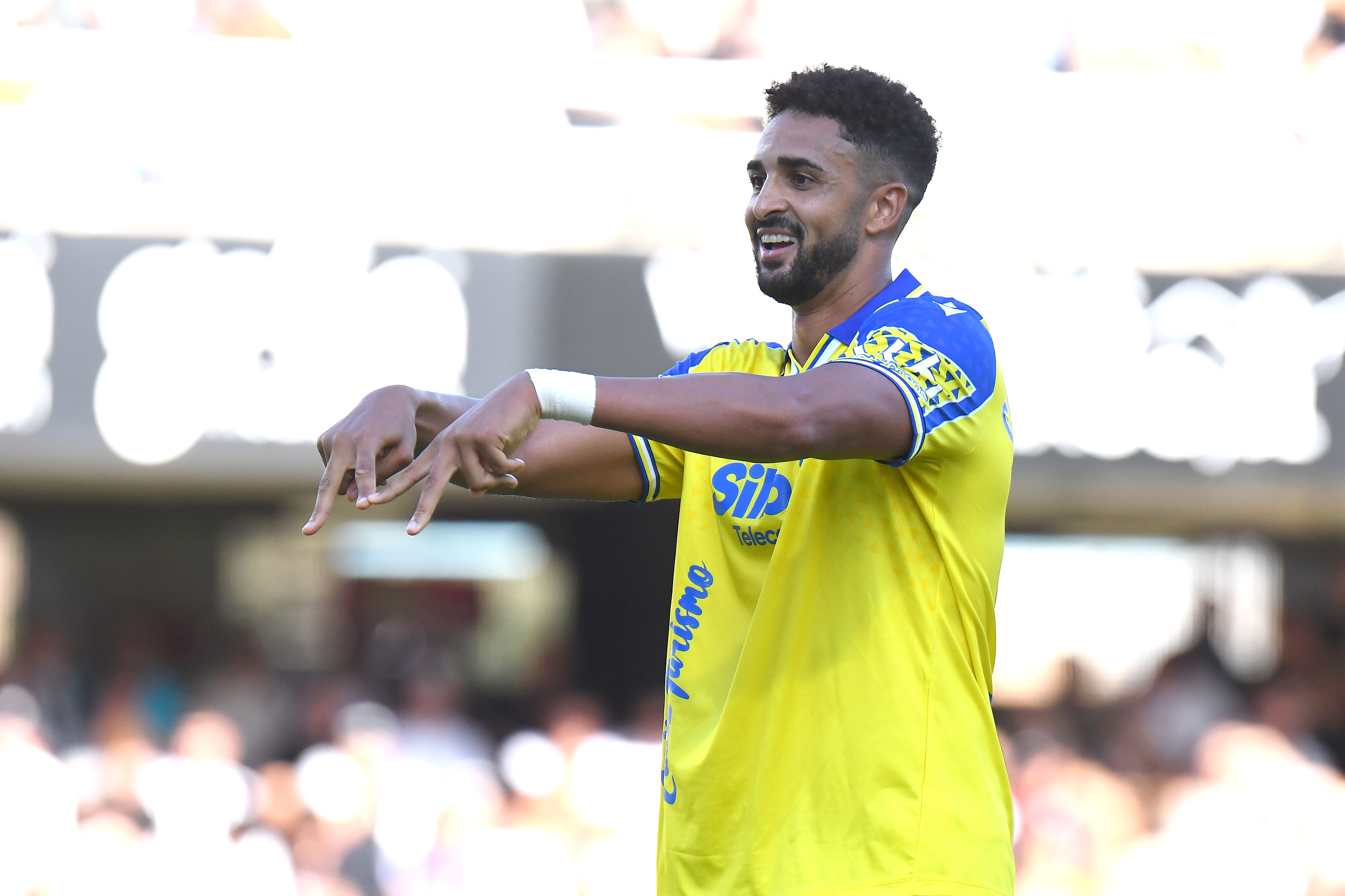 Chris Ramos: "Intento luchar cada balón hasta el final" | Cádiz Club de ...