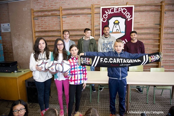 Jesús Álvaro, Ayoze y Hevia se citan con los escolares el domingo en el ...