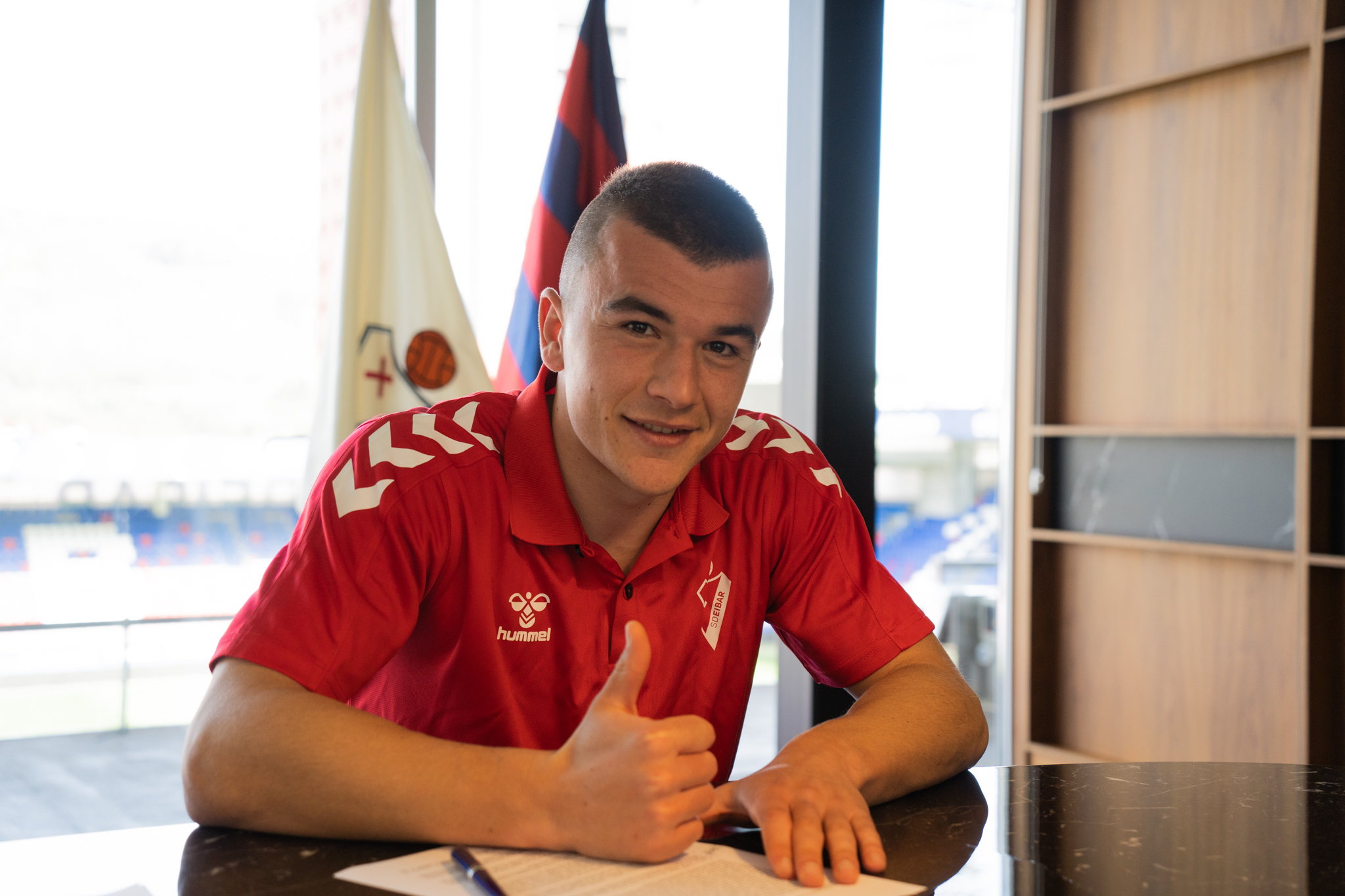 Hodei Arrillaga renueva con la SD Eibar hasta junio de 2027 | SD Eibar ...