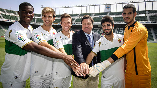 Presentación de los nuevos jugadores del Elche Ilicitano | Elche CF ...