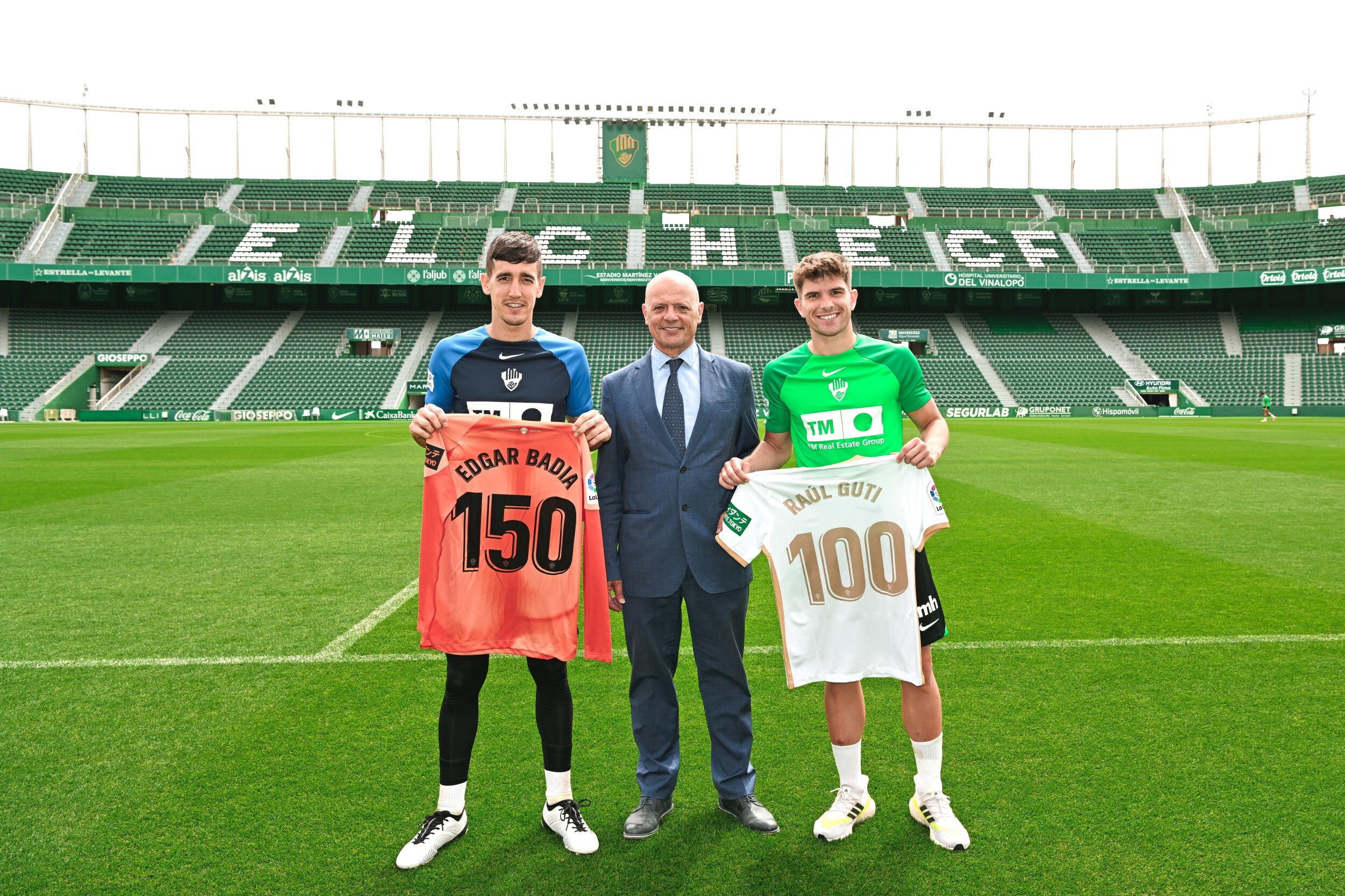 EQUIPO | Edgar Badia y Raúl Guti, reconocidos por su trayectoria ...