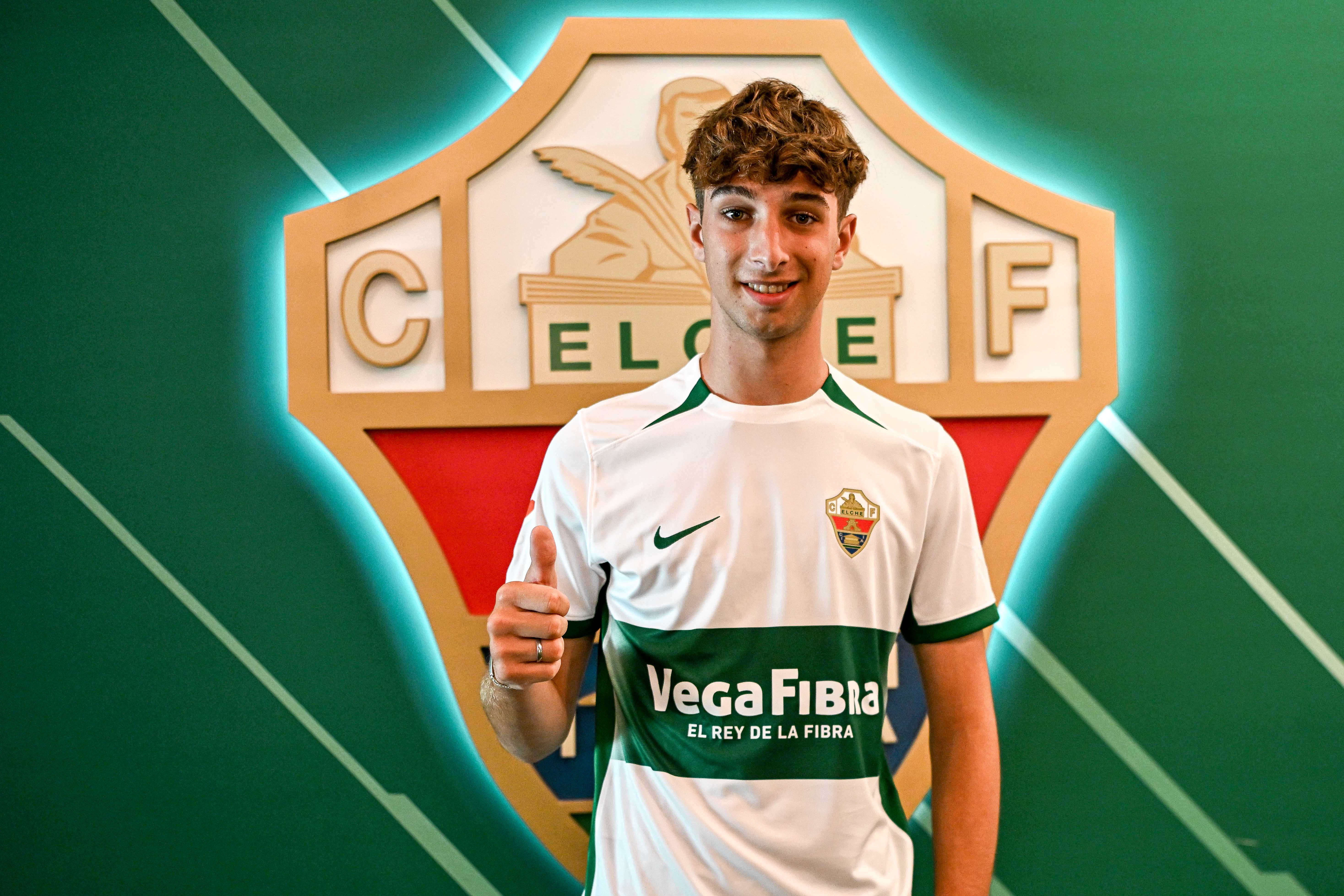 Ismael Muñoz, tercera incorporación del Elche Juvenil A | Elche CF ...