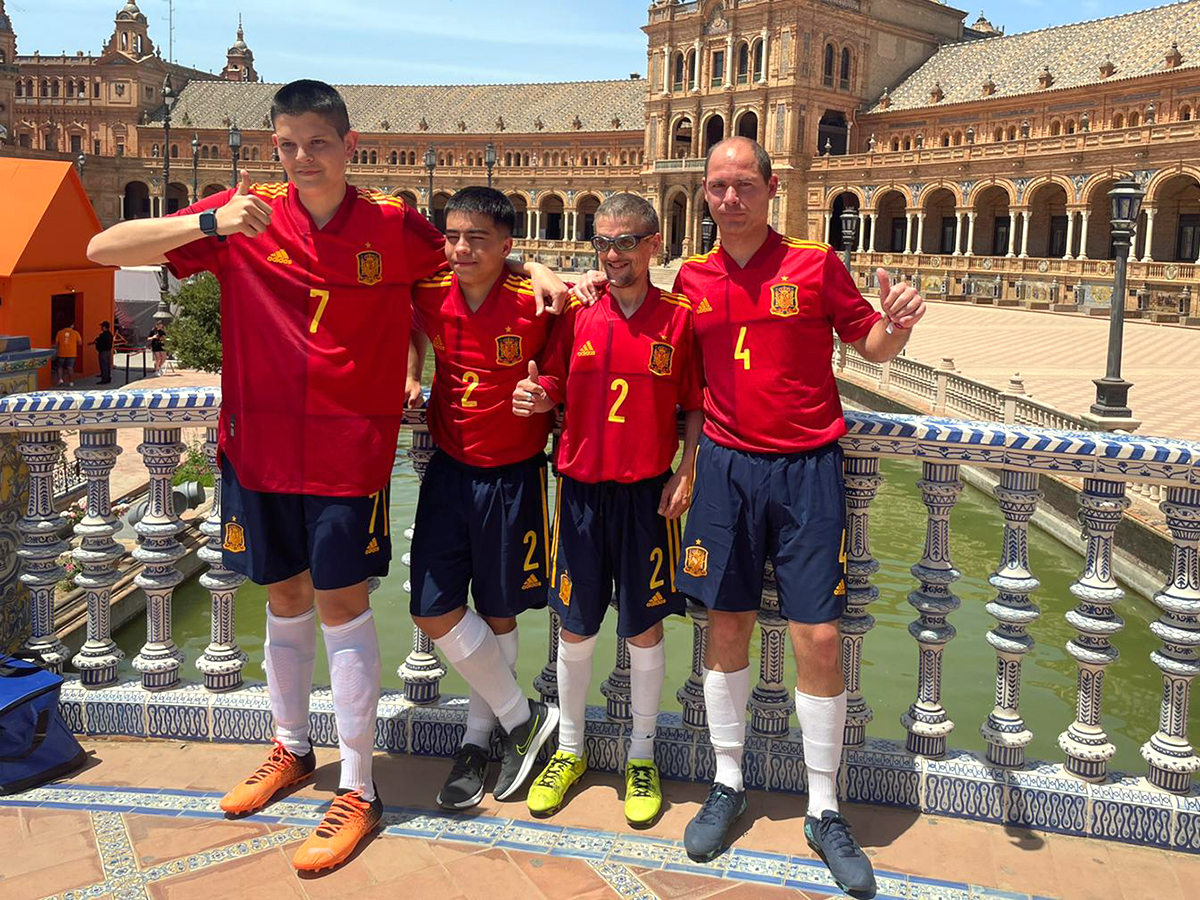 Cuatro jugadores del Granada Genuine debutan con la selección española ...