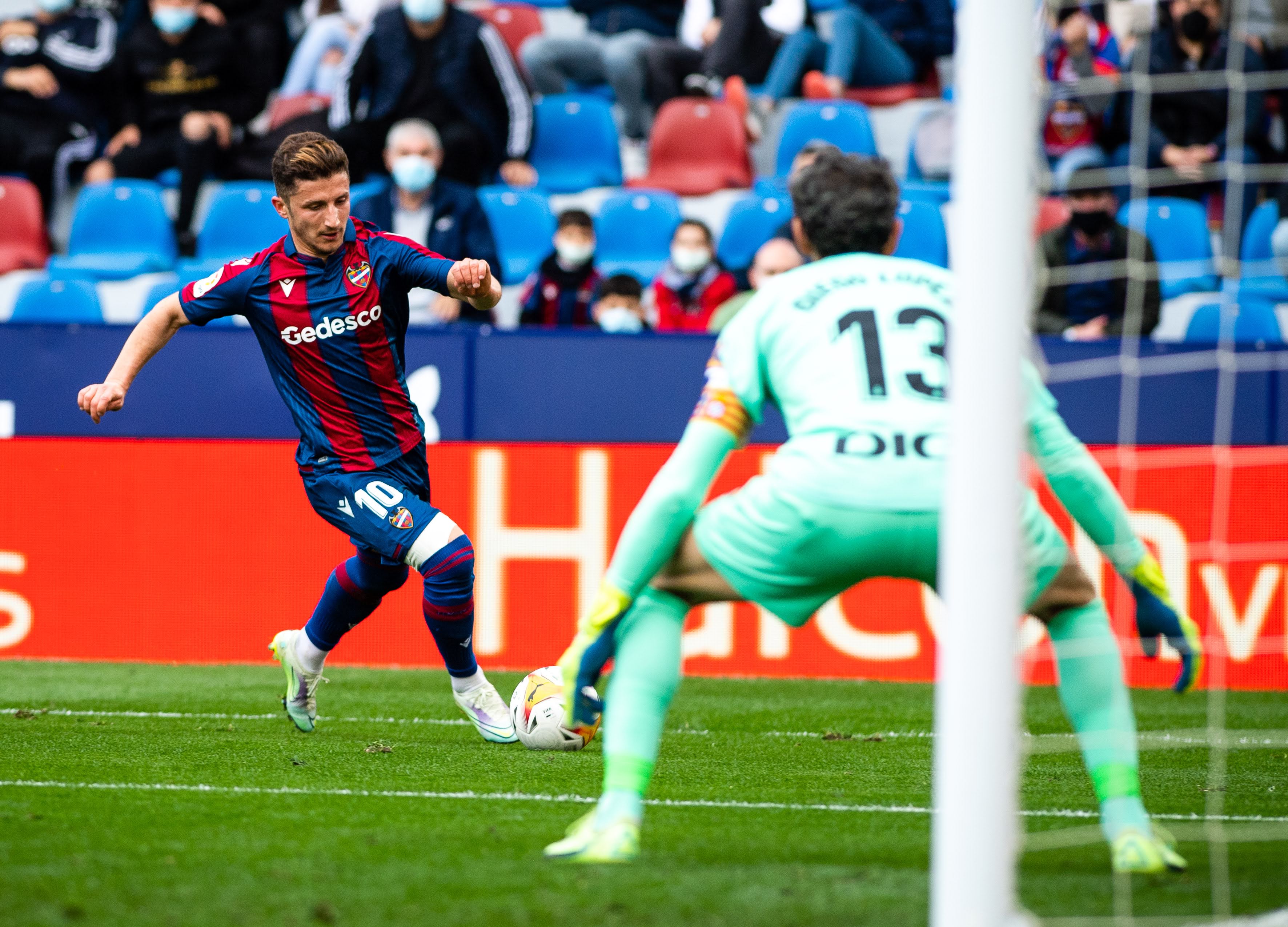 Bardhi called up to play for North Macedonia in the qualifying matches ...