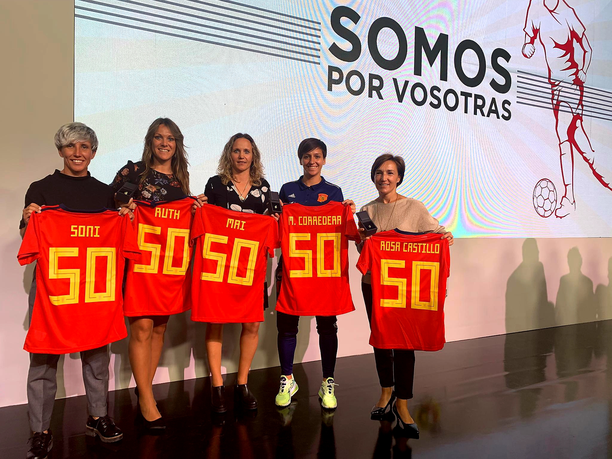 Maider Castillo, Rosa Castillo, Ruth García, Marta Corredera y Sonia Bermúdez, homenajeadas por ...