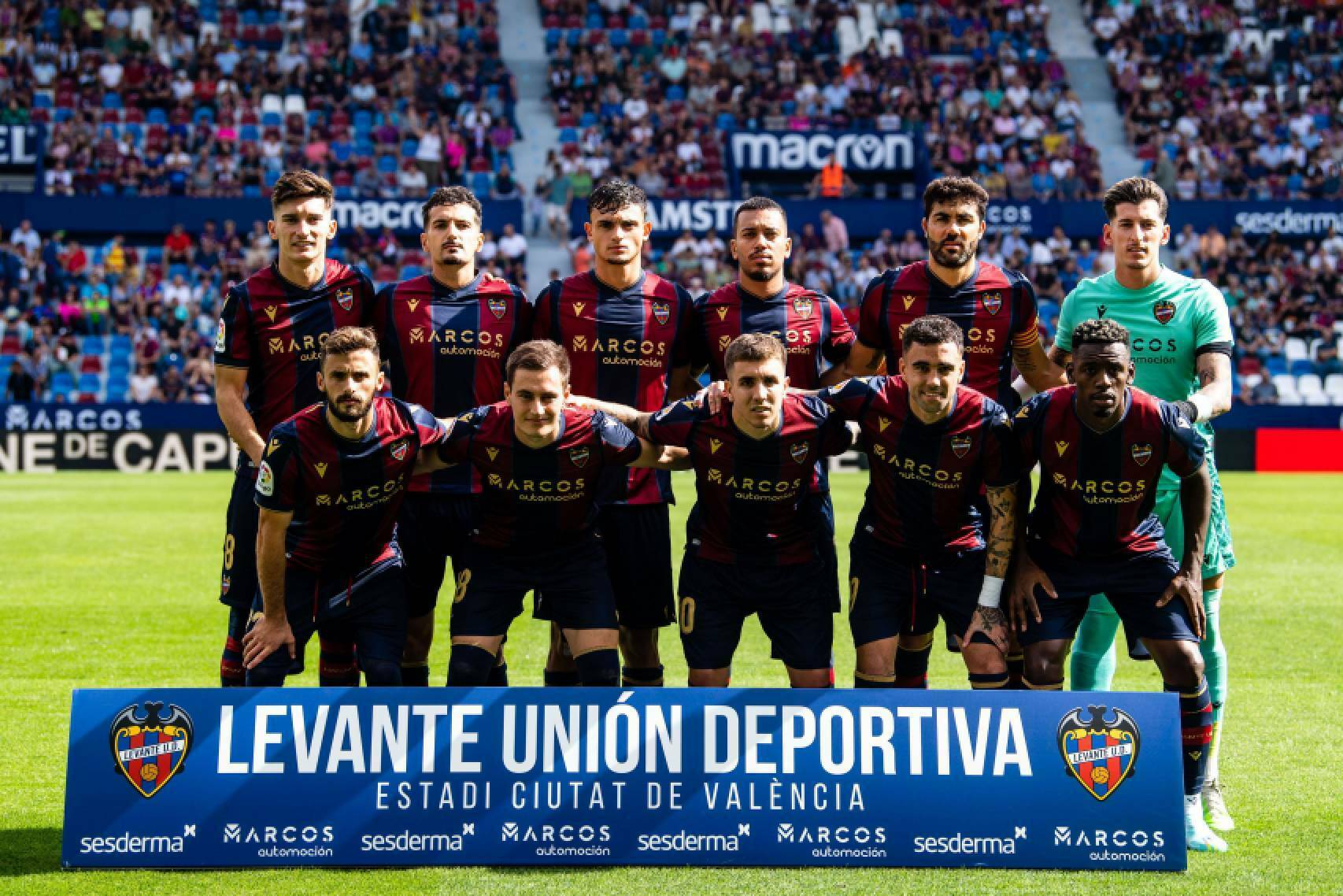 Vuelve Hazte la foto con el equipo | Levante UD | Web Oficial