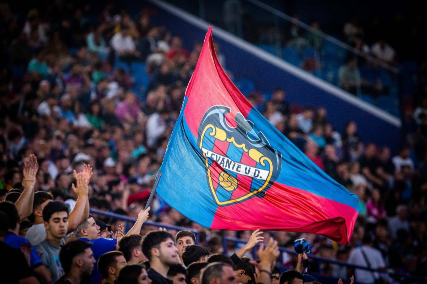 Regístrate para acceder a una entrada para el Burgos CF - Levante UD ...