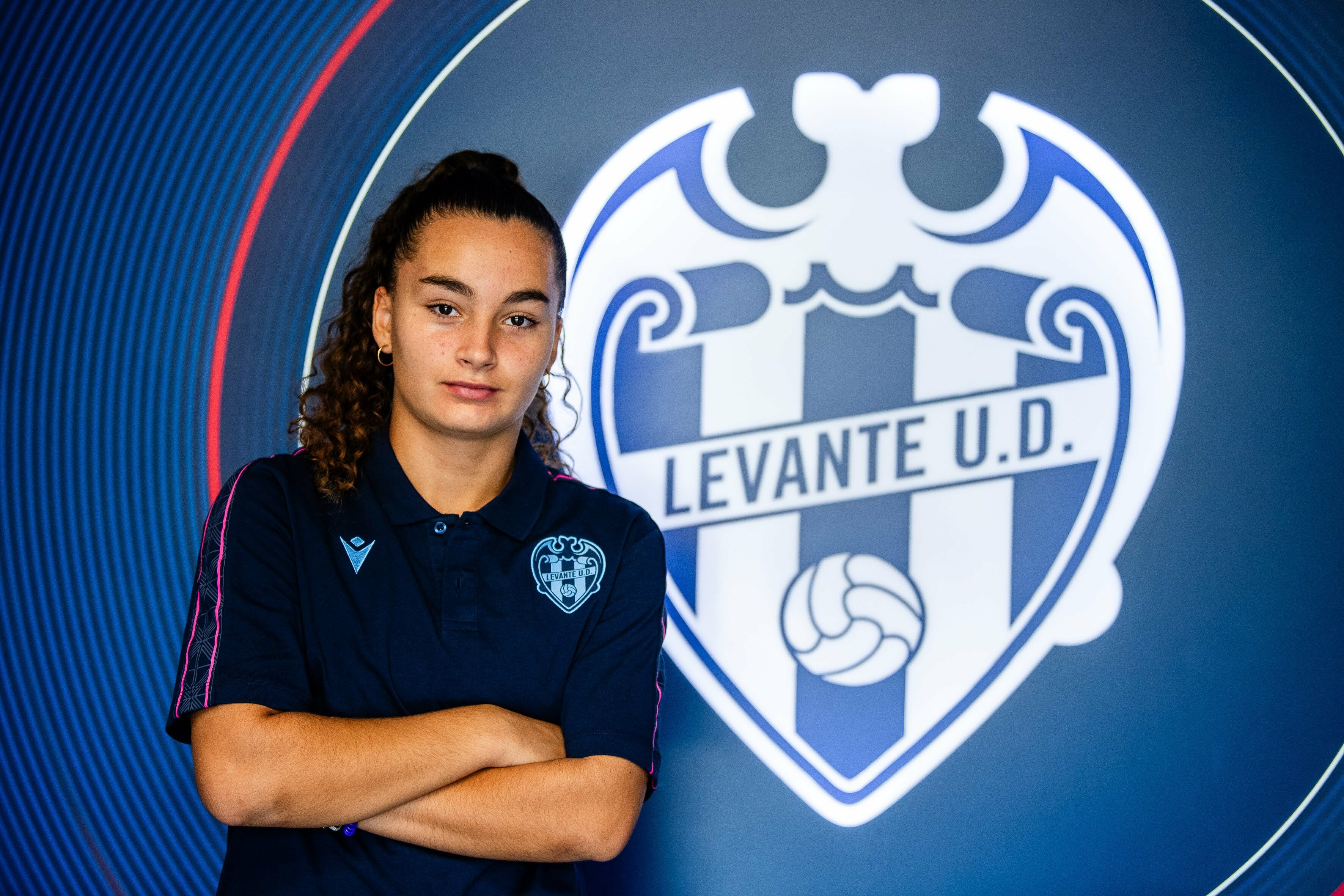 Leyre Secades renueva por dos temporadas y jugará en el Levante UD ...