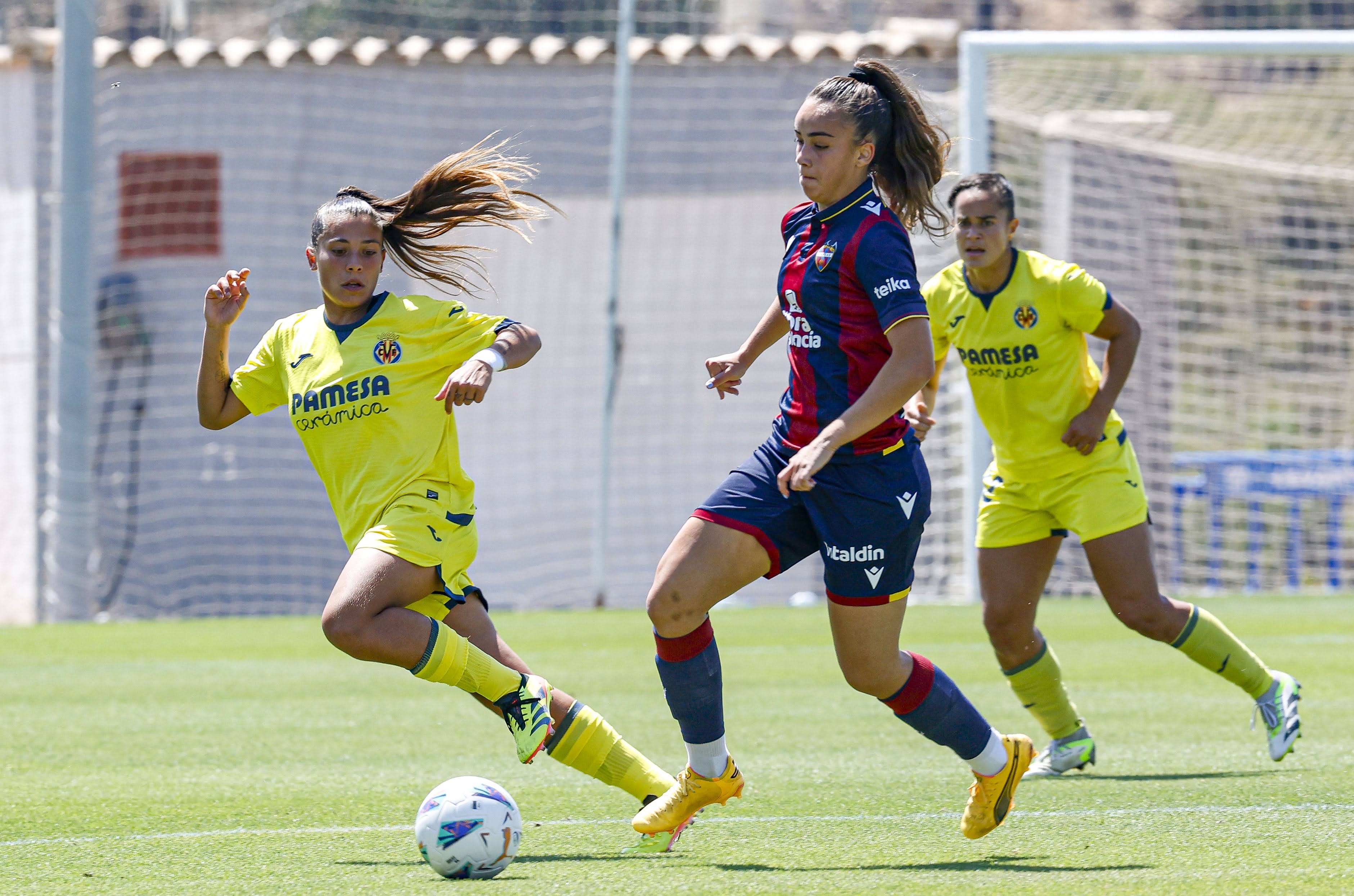 Resumen del Levante UD Femenino 2 - 1 Villarreal CF de la jornada 28 de la Liga F 2023-2024 ...