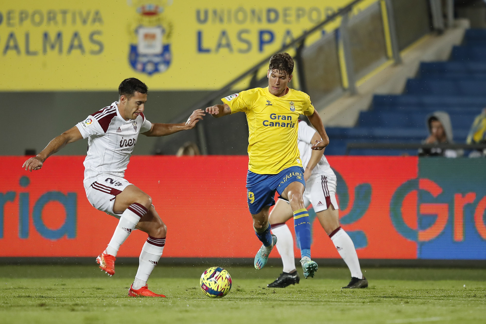 UD says goodbye to 2022 at home with a defeat (1-2) | UD Las Palmas ...