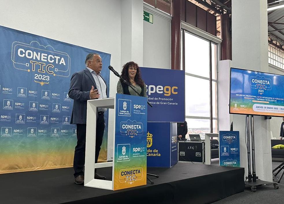 Las Palmas Unity muestra su proyecto en Conecta TIC 2023 | UD Las Palmas | Web Oficial