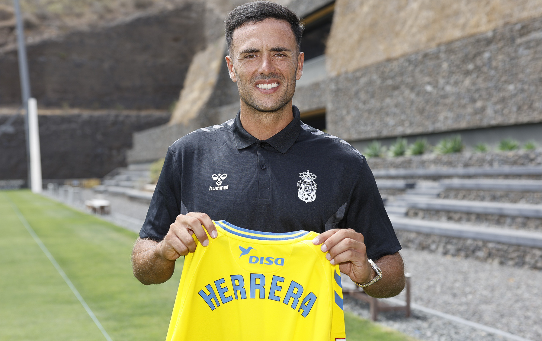 Presentación Cristian Herrera | UD Las Palmas | Web Oficial