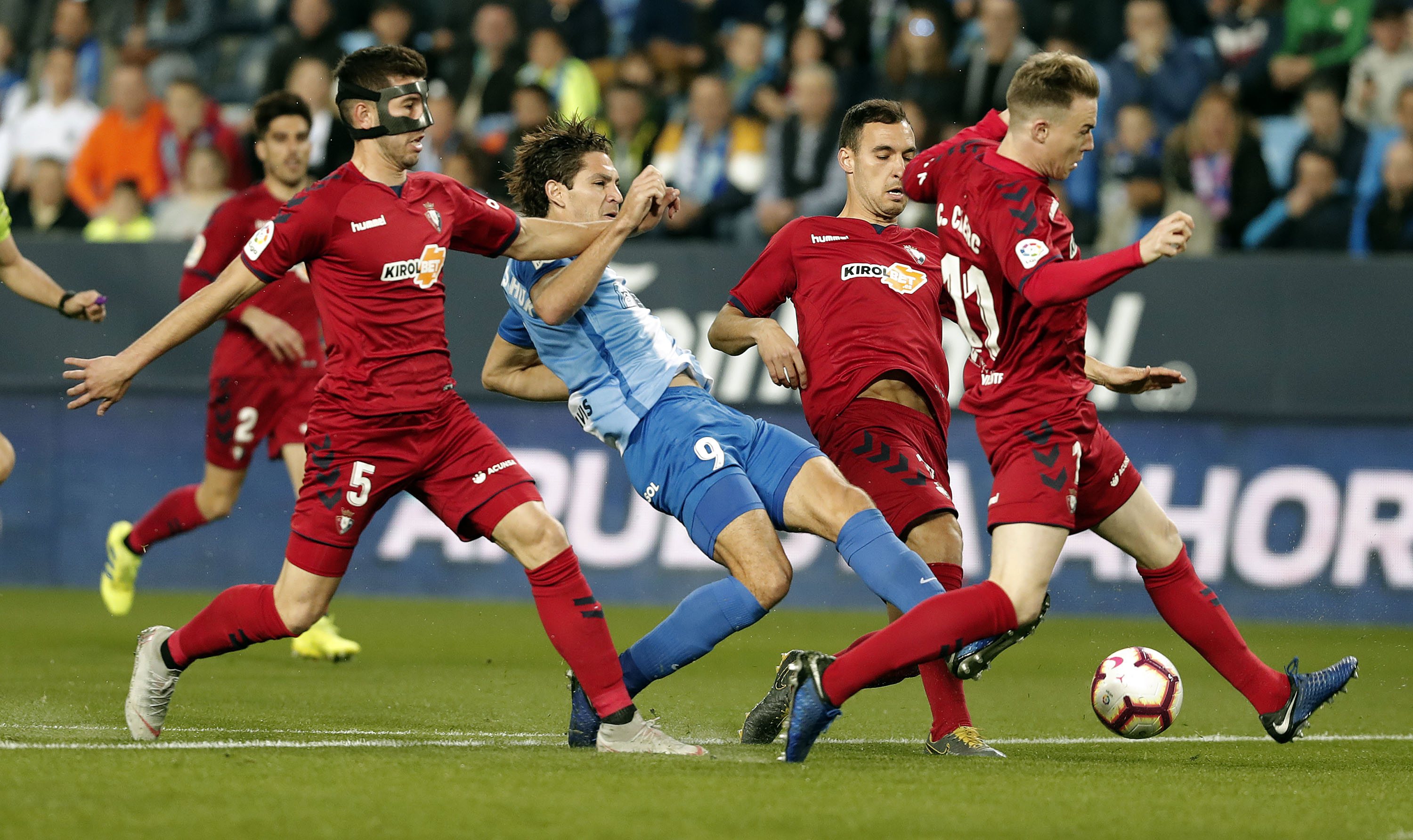 La efectividad del rival define un resultado adverso (1-2) | Málaga CF ...