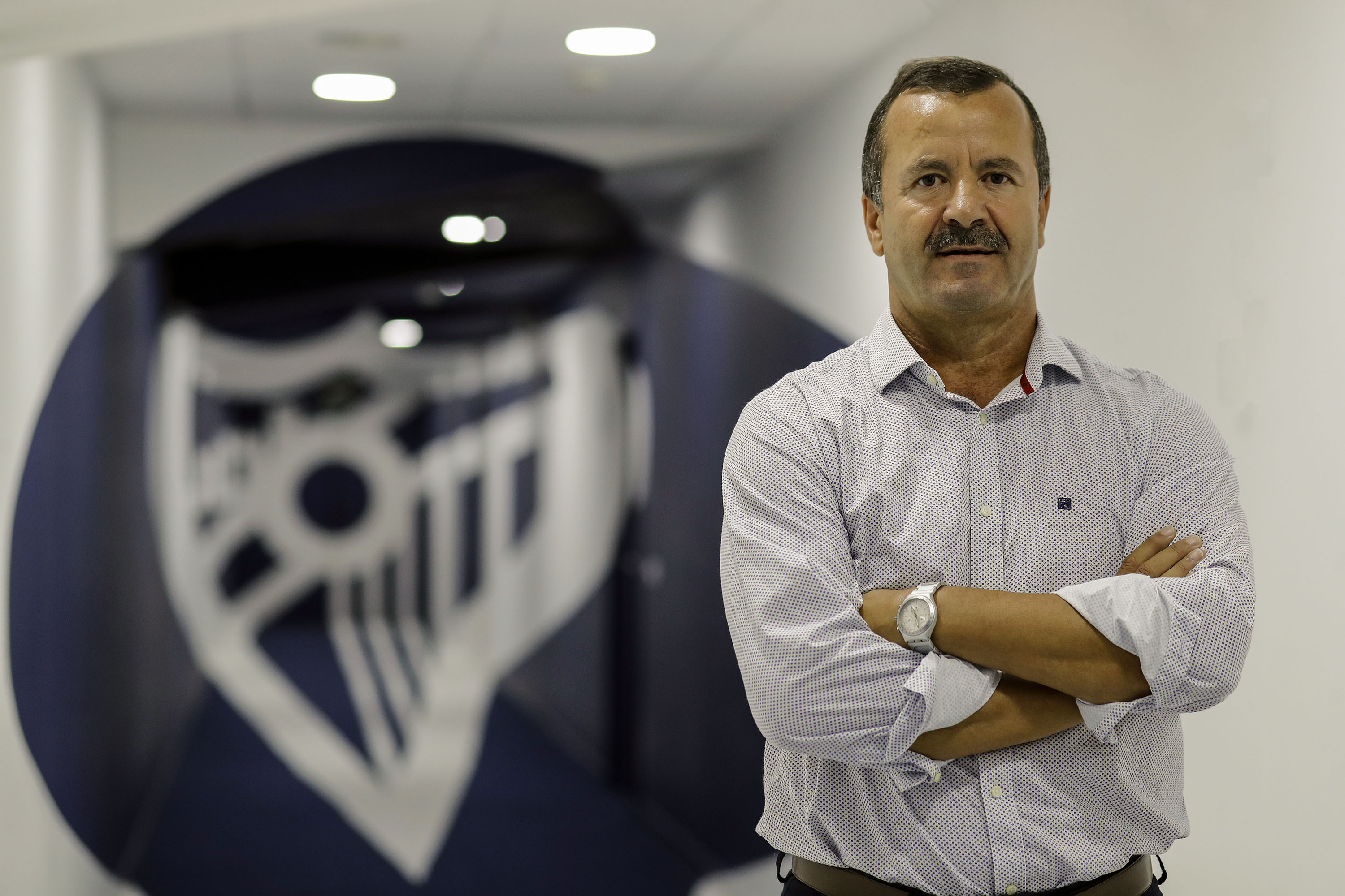 Los Lunes celebra su VIII Aniversario premiando a Fernando Peralta | Málaga CF | Web Oficial