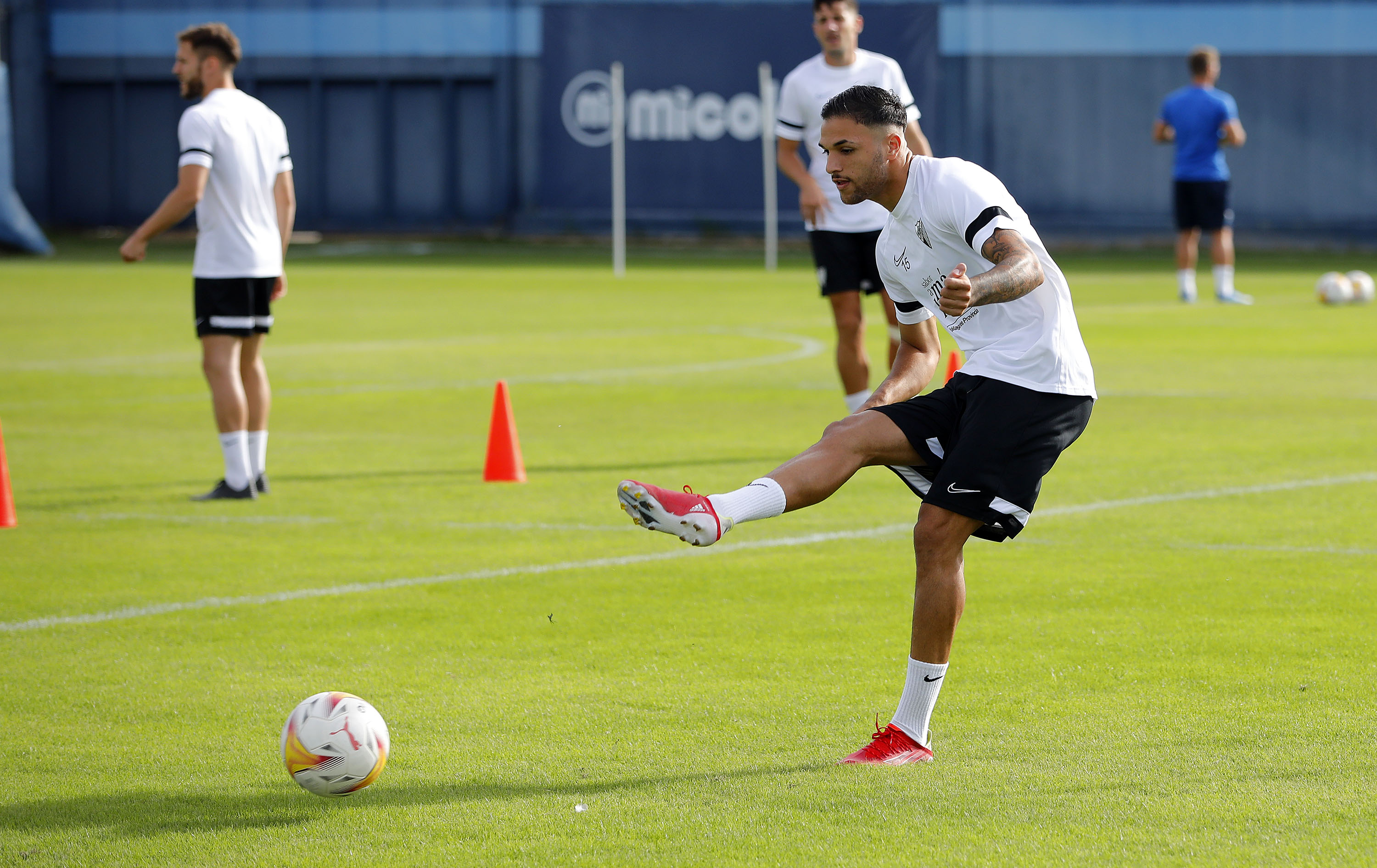 Morning recovery training session | Málaga CF | Web Oficial