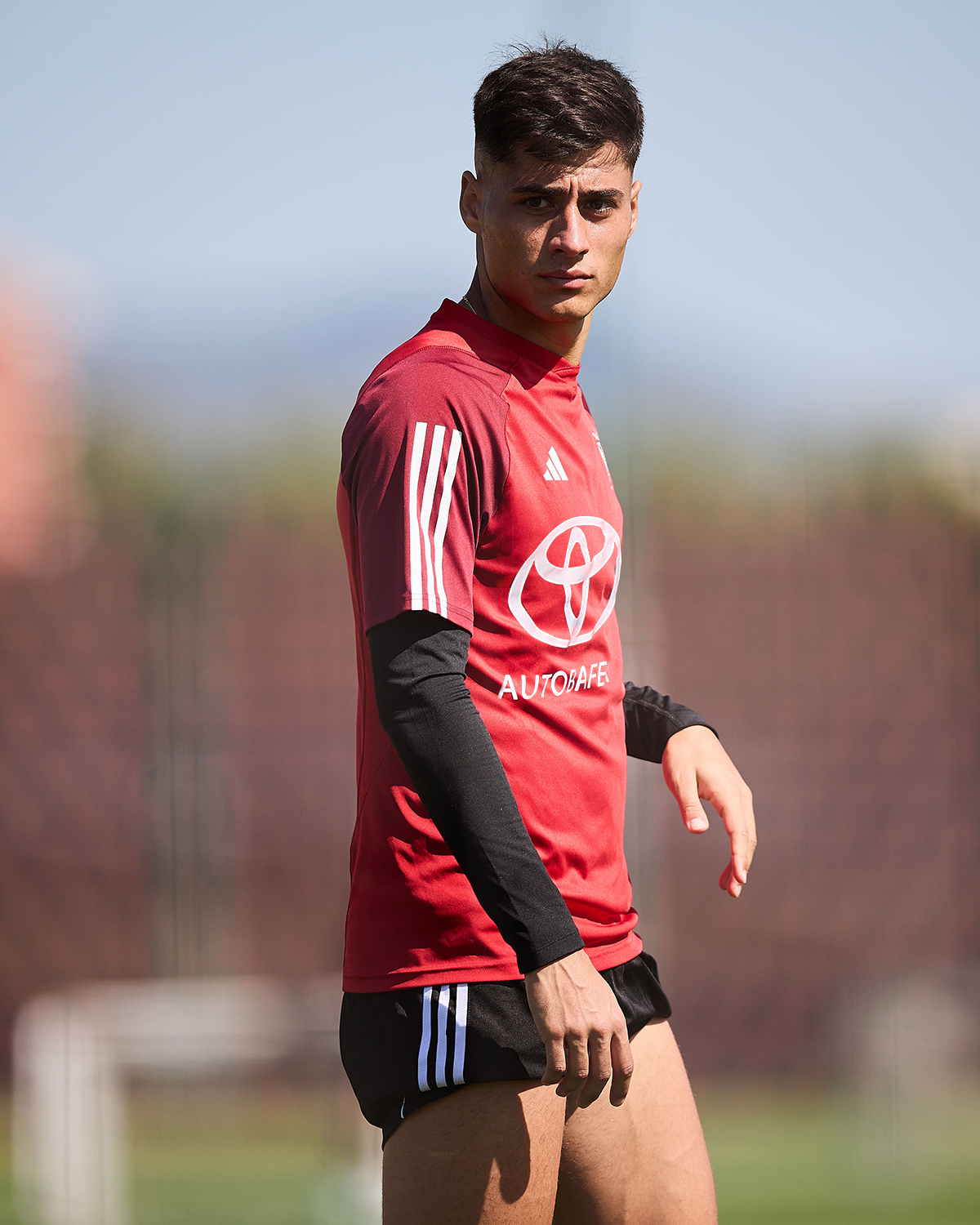 Carlos Martín regresa a los entrenamientos | CD Mirandés | Web Oficial