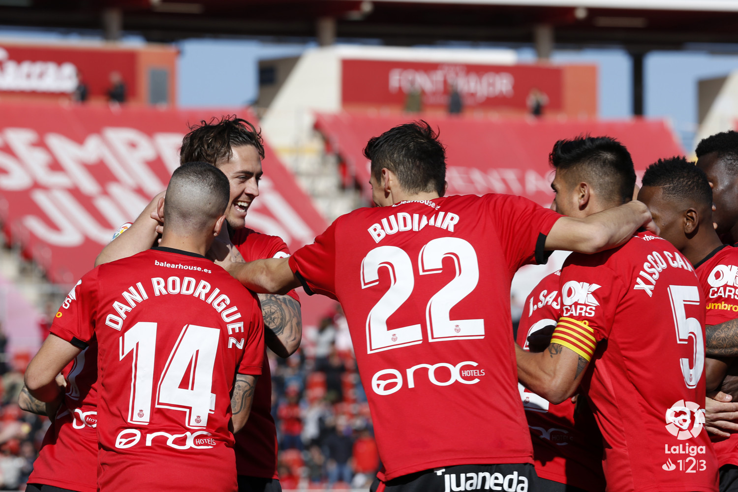 The RCD Mallorca defeats 2-0 to the AD Alcorcón with a great start ...