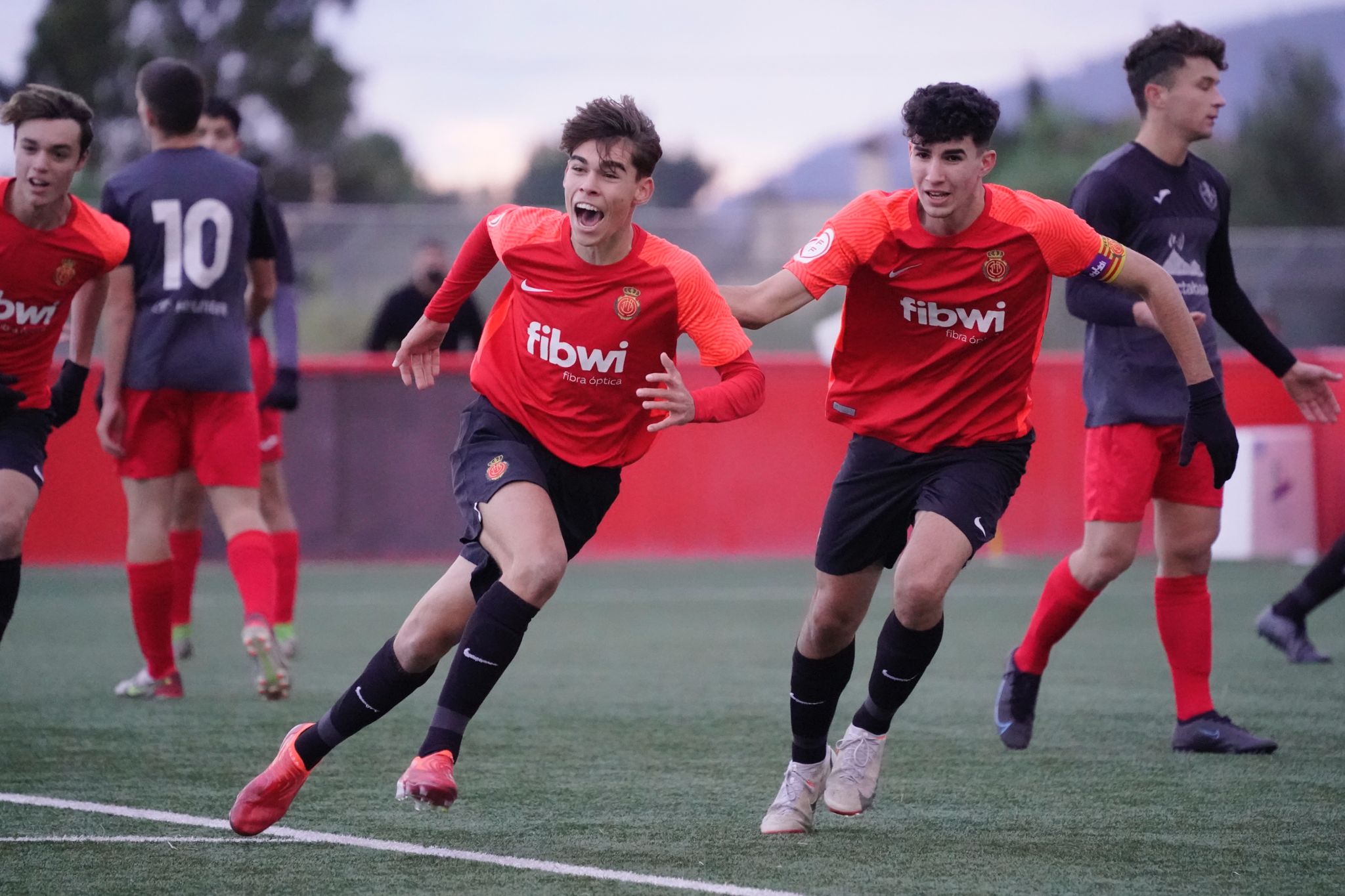 El Juvenil B del RCD Mallorca gana al CD Manacor y se coloca a un punto ...