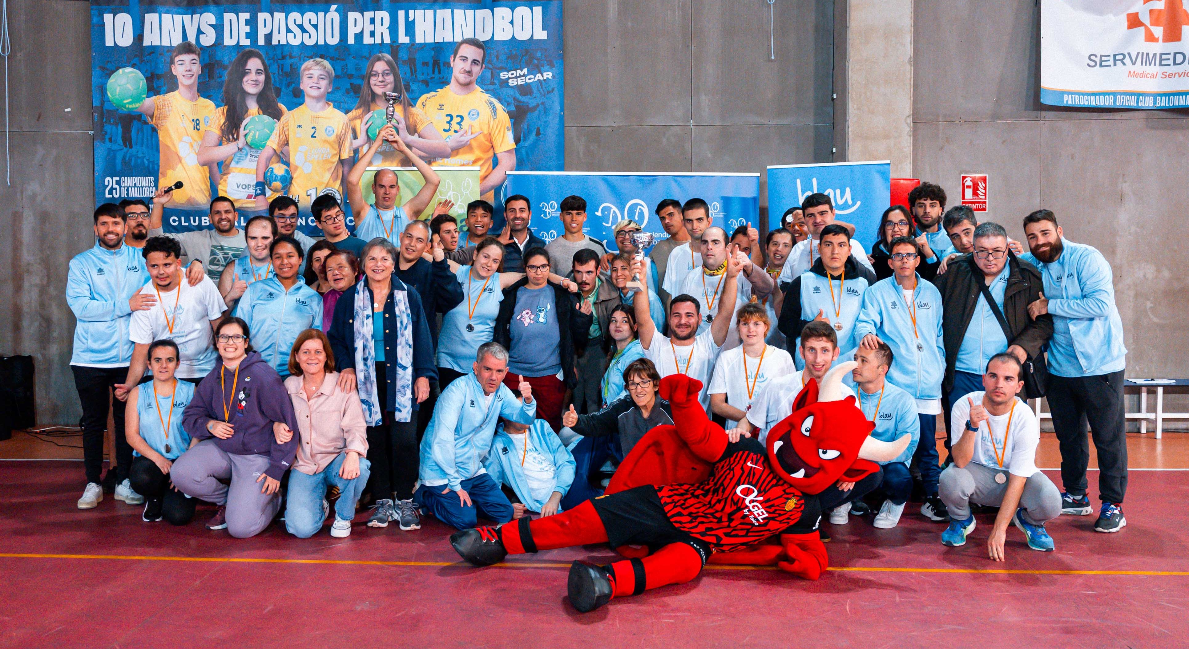 RCD Mallorca helps celebrate the 30th anniversary of the Amadiba ...