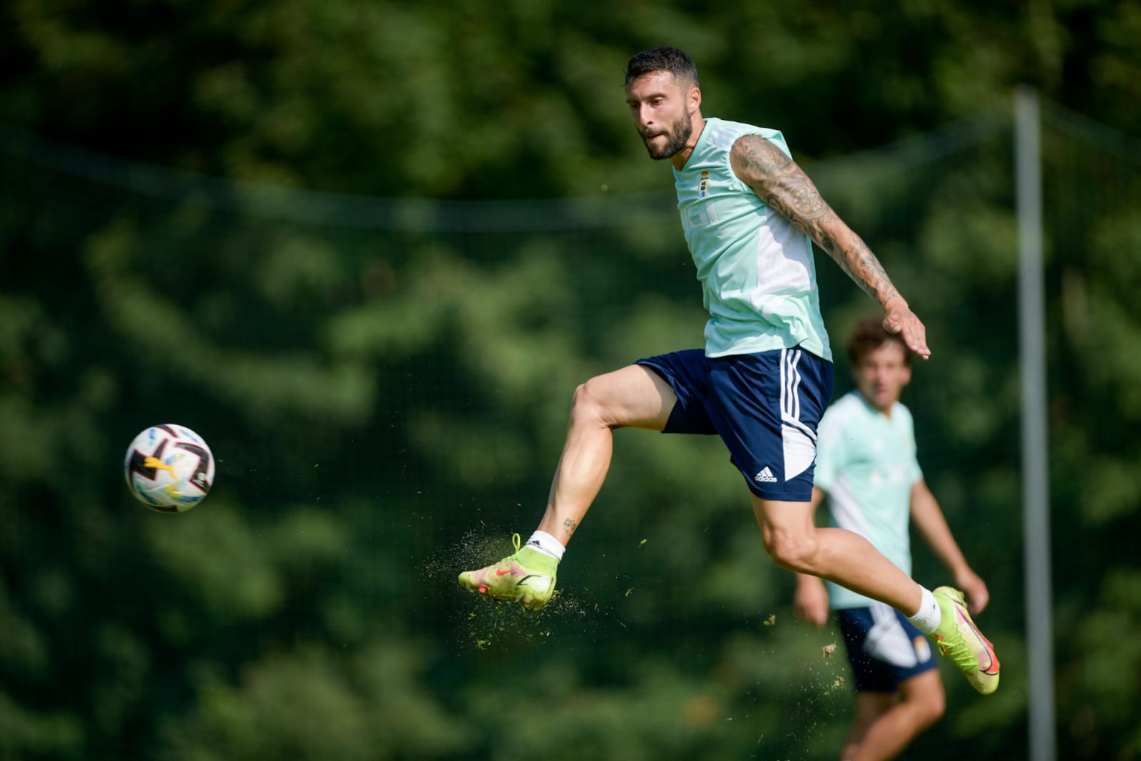 Borja Bastón se incorpora al trabajo con el resto del grupo | Real ...