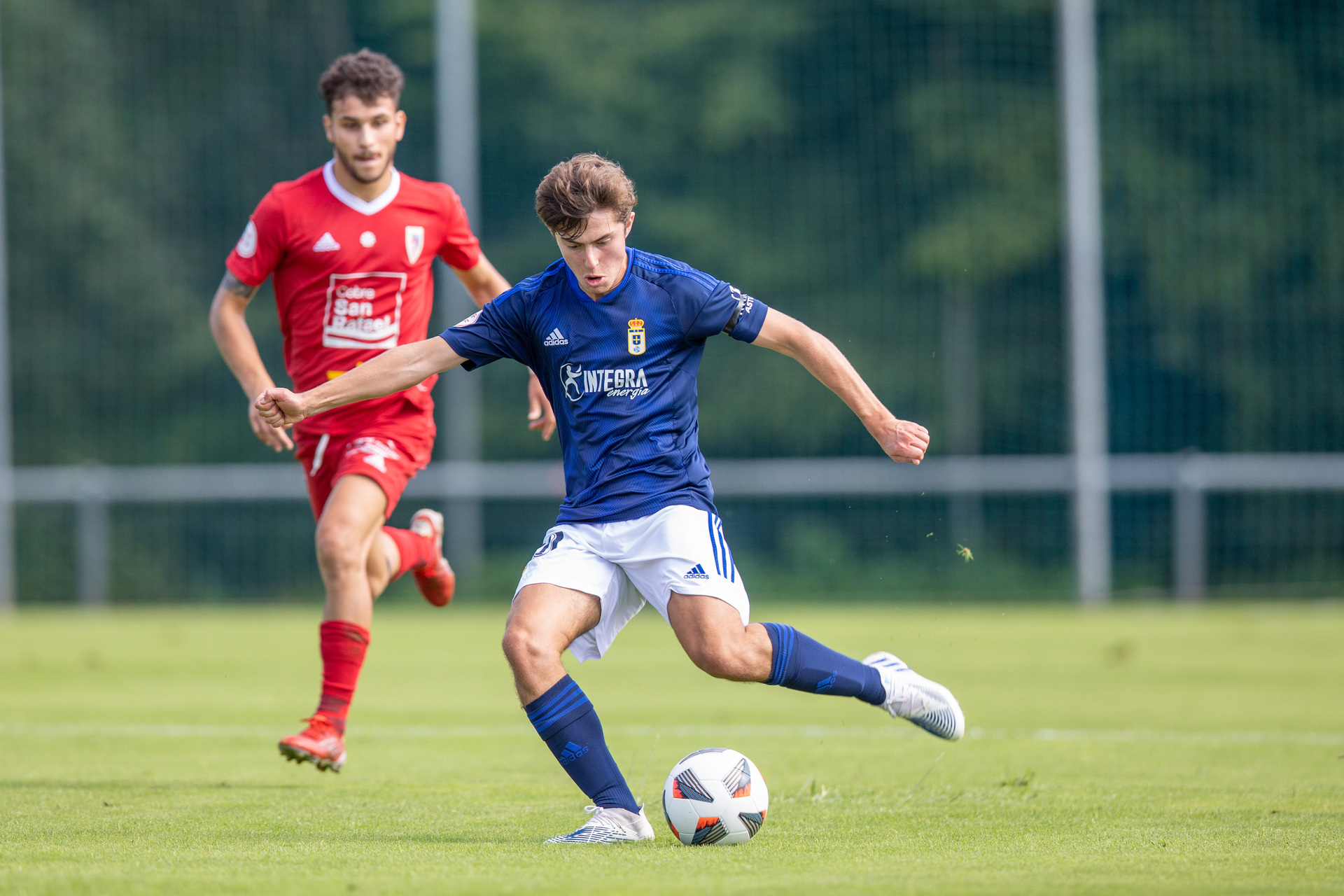 Nacho Estrada renueva su compromiso con el filial | Real Oviedo | Web ...