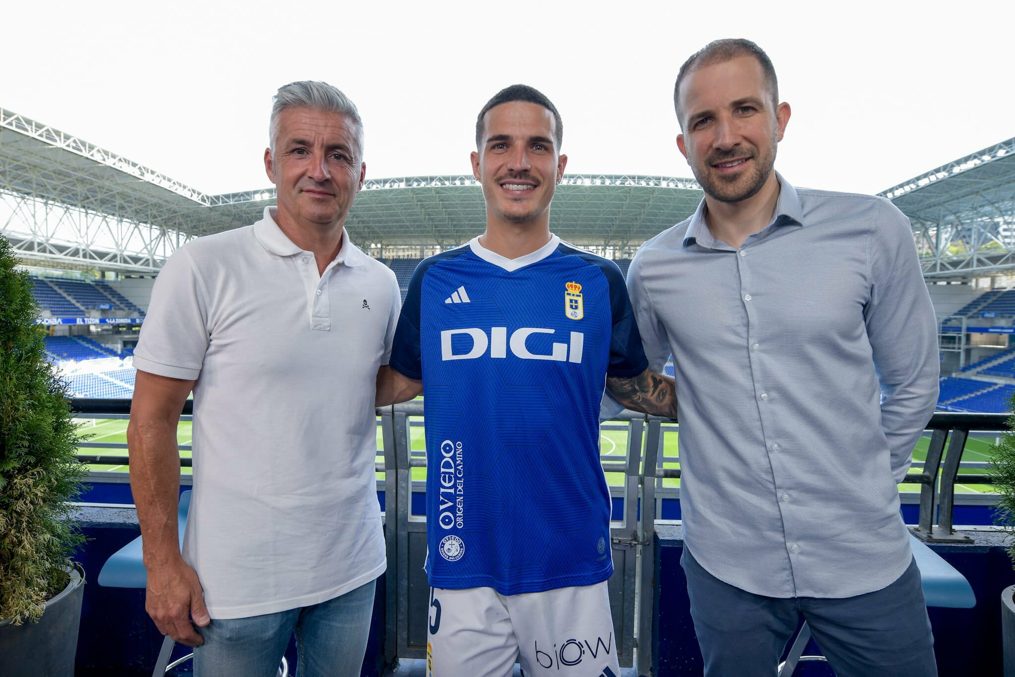 Presentación oficial de Jaime Seoane | Real Oviedo | Web Oficial