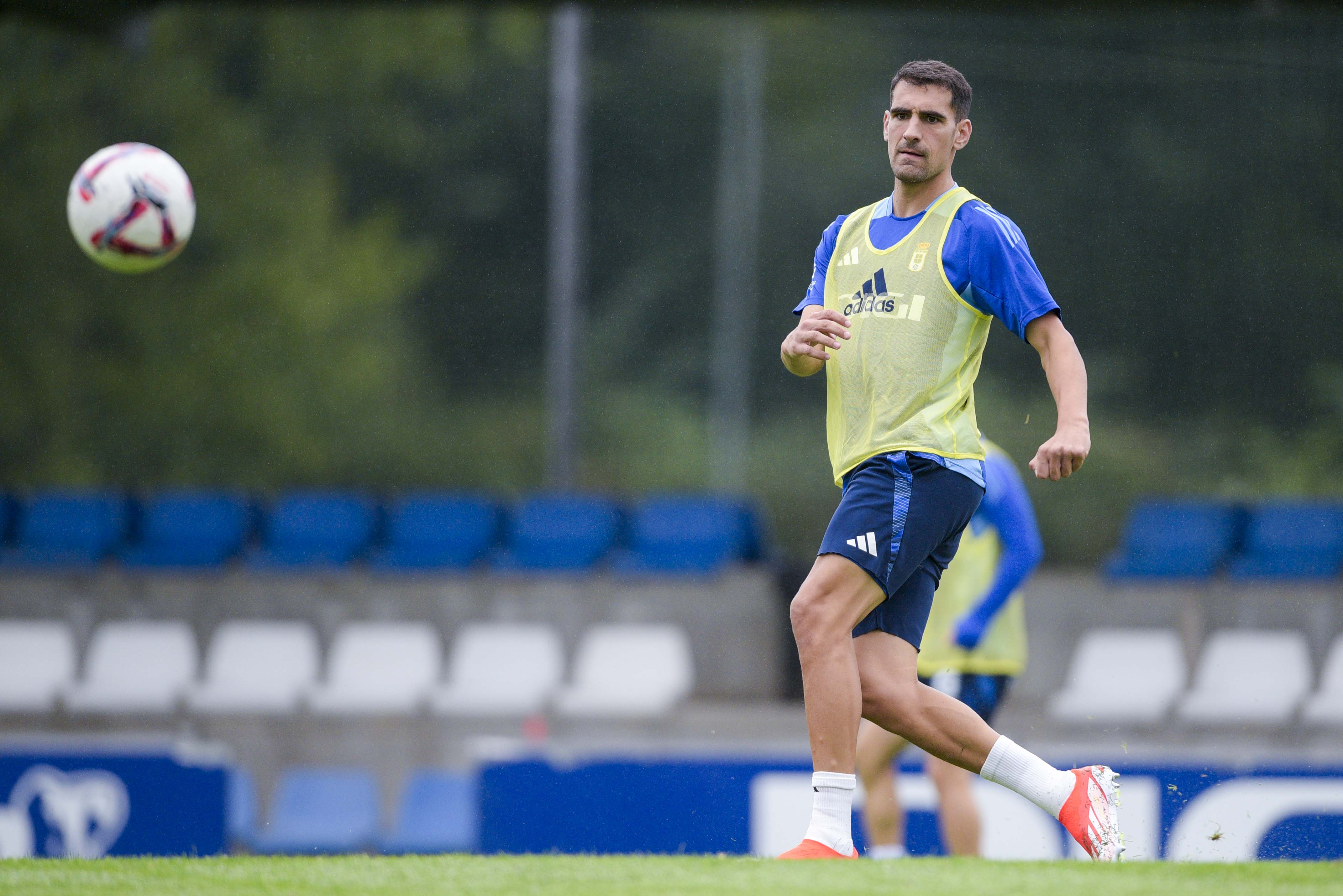 Dani Calvo: "Nos dejaremos la piel en el campo por ellos" | Real Oviedo | Web Oficial