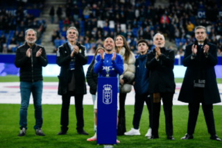 El Palco Santi Cazorla: Un homenaje a la leyenda oviedista | Real Oviedo | Web Oficial