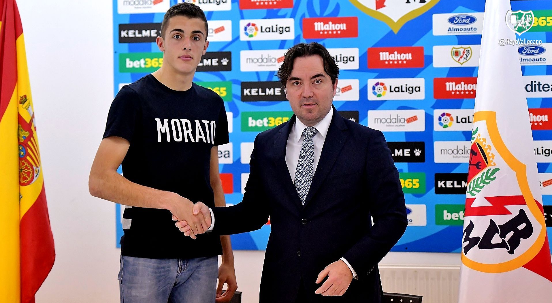 Miguel Morro renueva hasta 2023 | Rayo Vallecano | Web Oficial