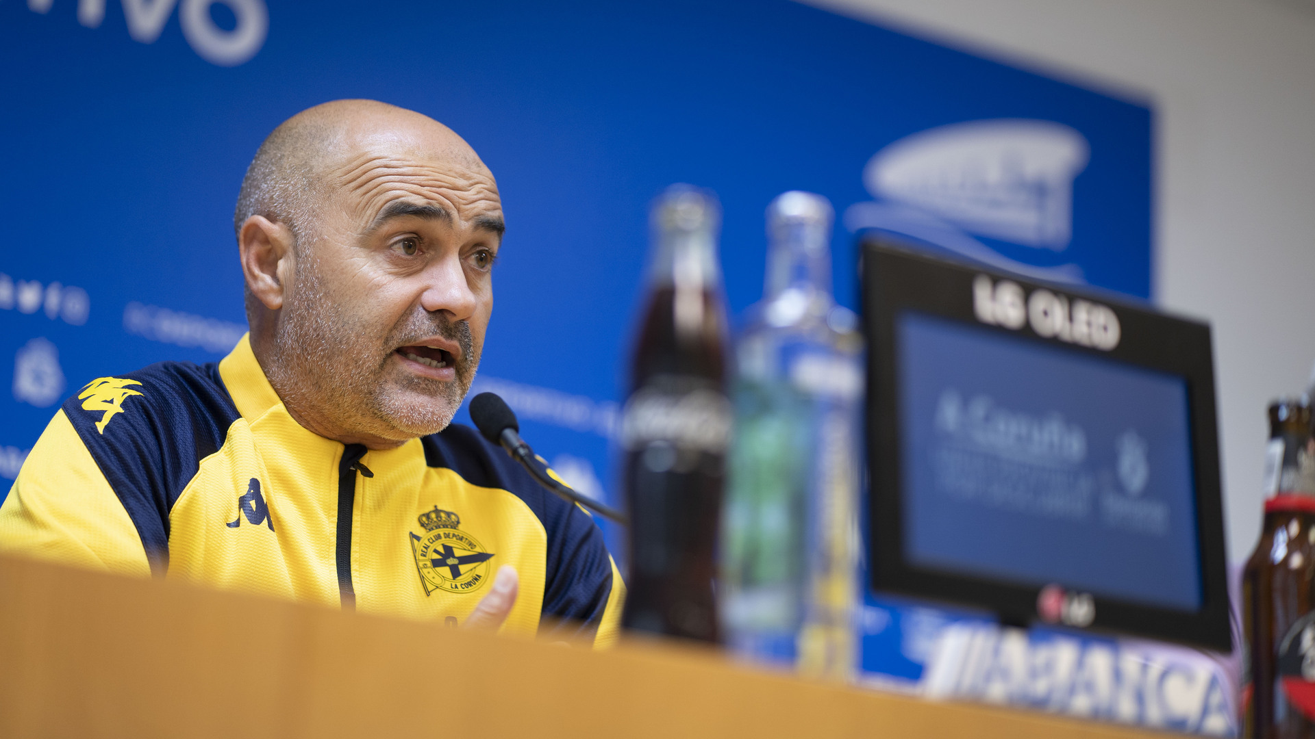 Óscar Gilsanz advierte que el Ourense CF es "un equipo muy poderoso en ...
