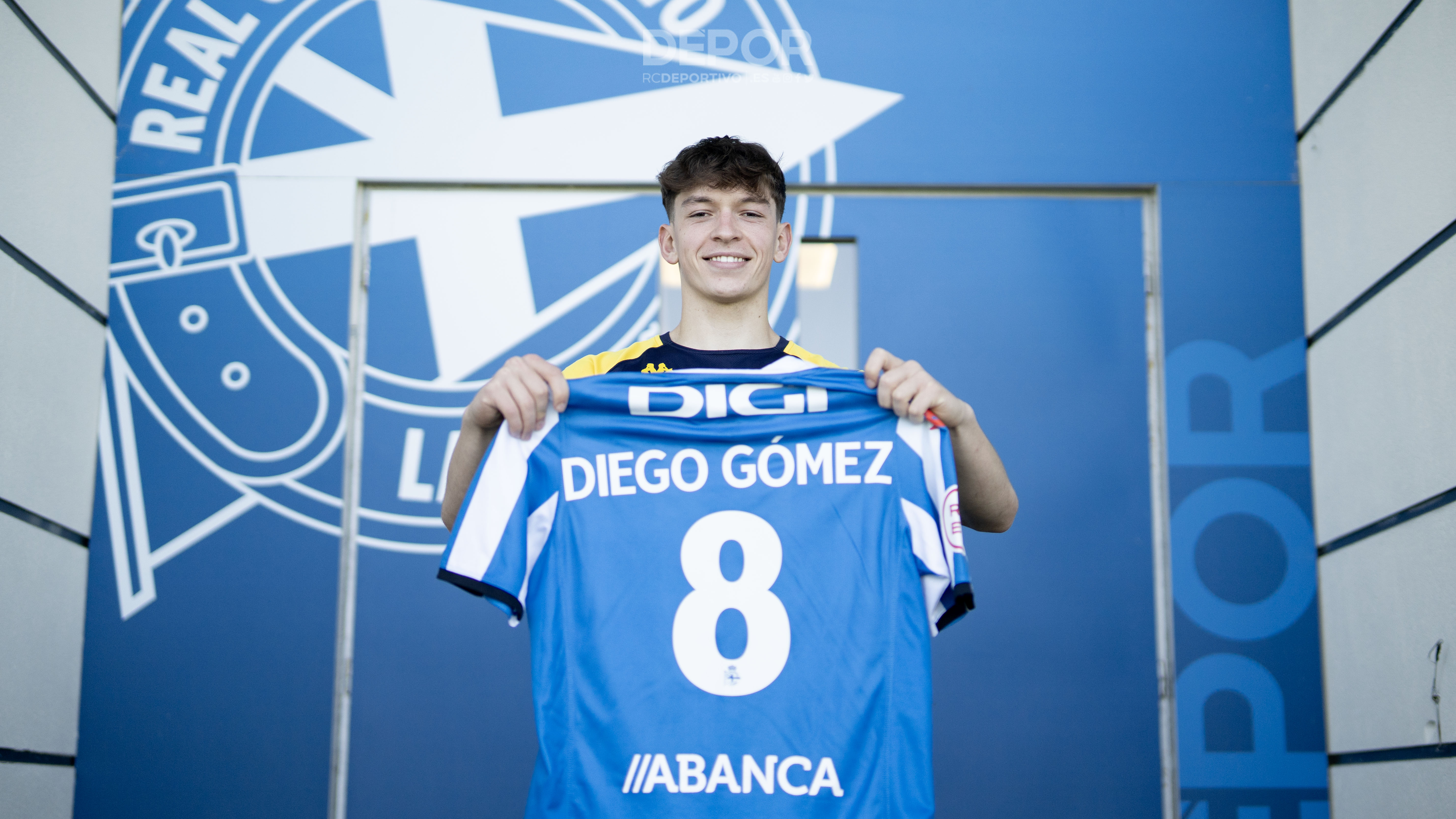 Diego Gómez, deportivista hasta 2028 | RCDeportivo | Página Oficial del ...