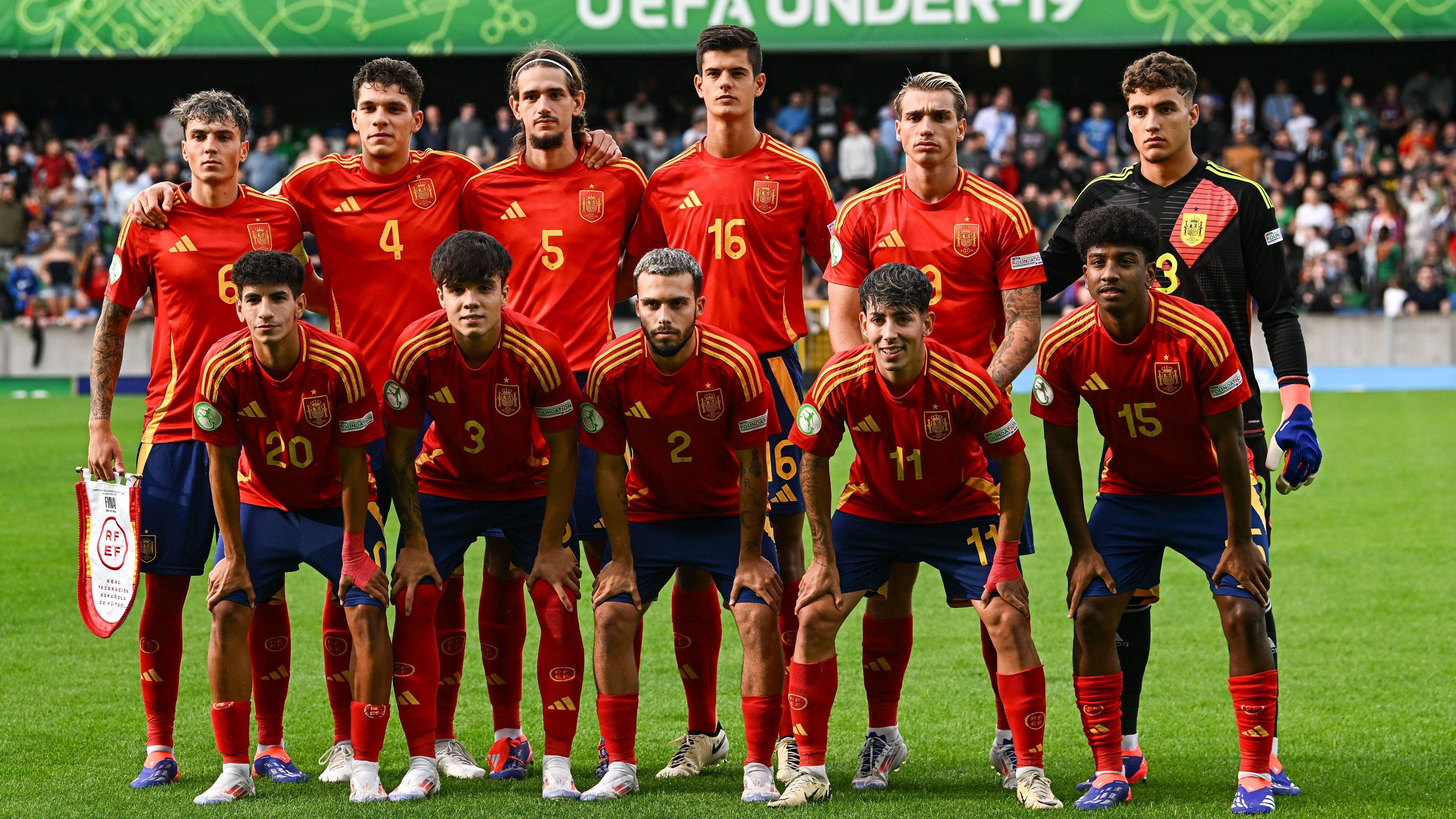 David Mella se corona como campeón de Europa sub-19 con un gran partido ...