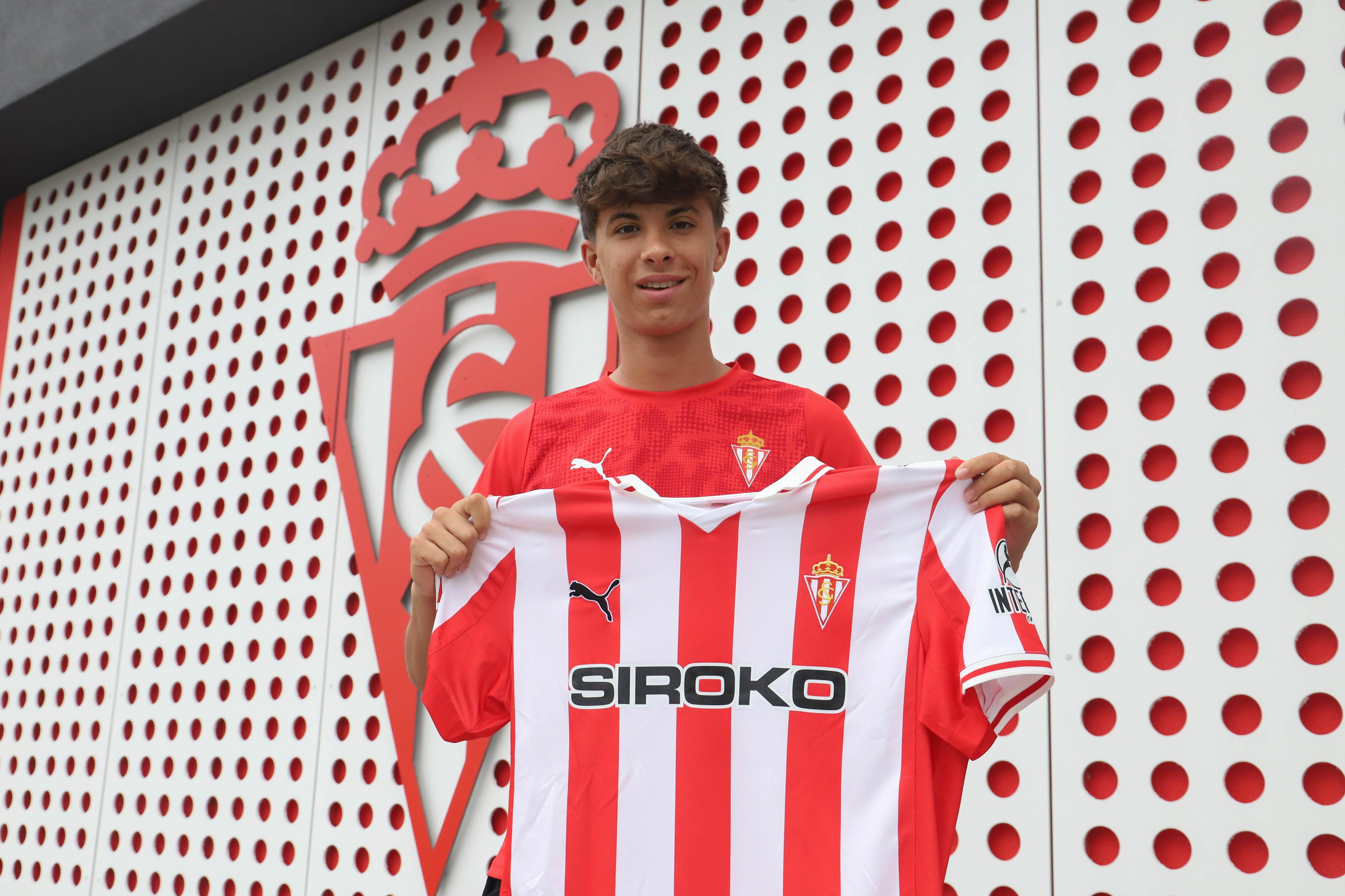 Tiny tits petite at the finish of the massage - utterly