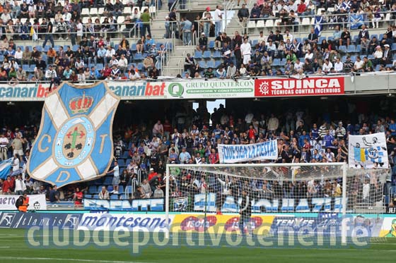 La afición del CD Tenerife muestra su apoyo al equipo | CD Tenerife ...