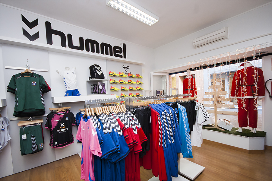 La Tienda Hummel, parada SSMM Oriente | CD Tenerife | Web Oficial