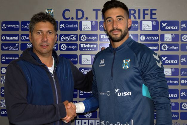 Ángel Galván, jugador de la primera plantilla | CD Tenerife | Web Oficial