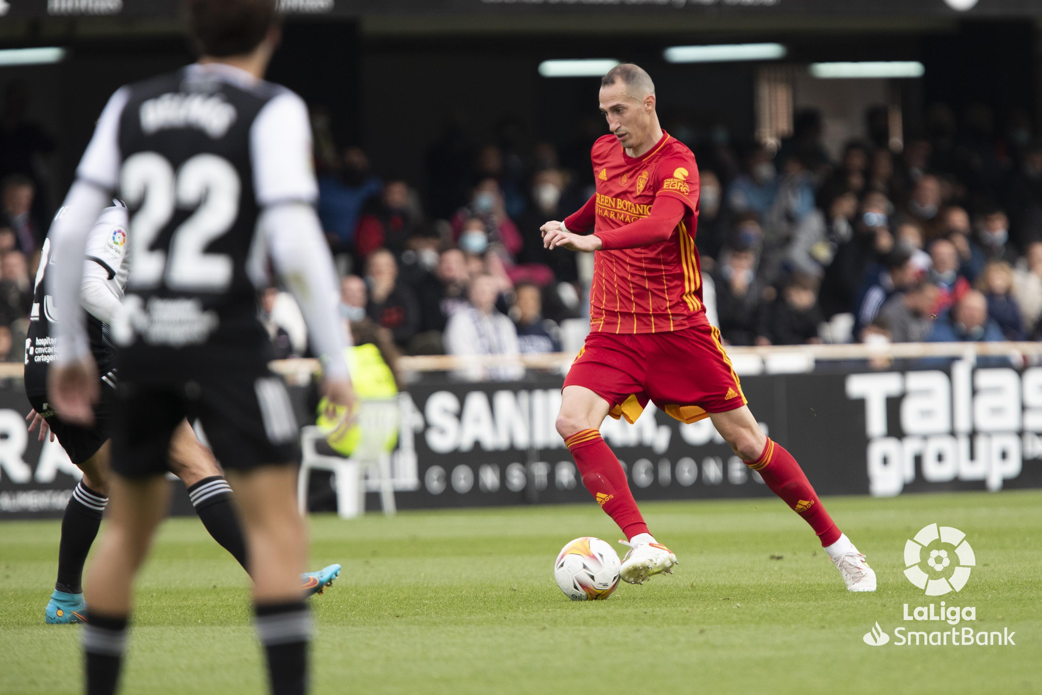 Radosav Petrovic padece una contractura lumbar | Real Zaragoza | Web ...